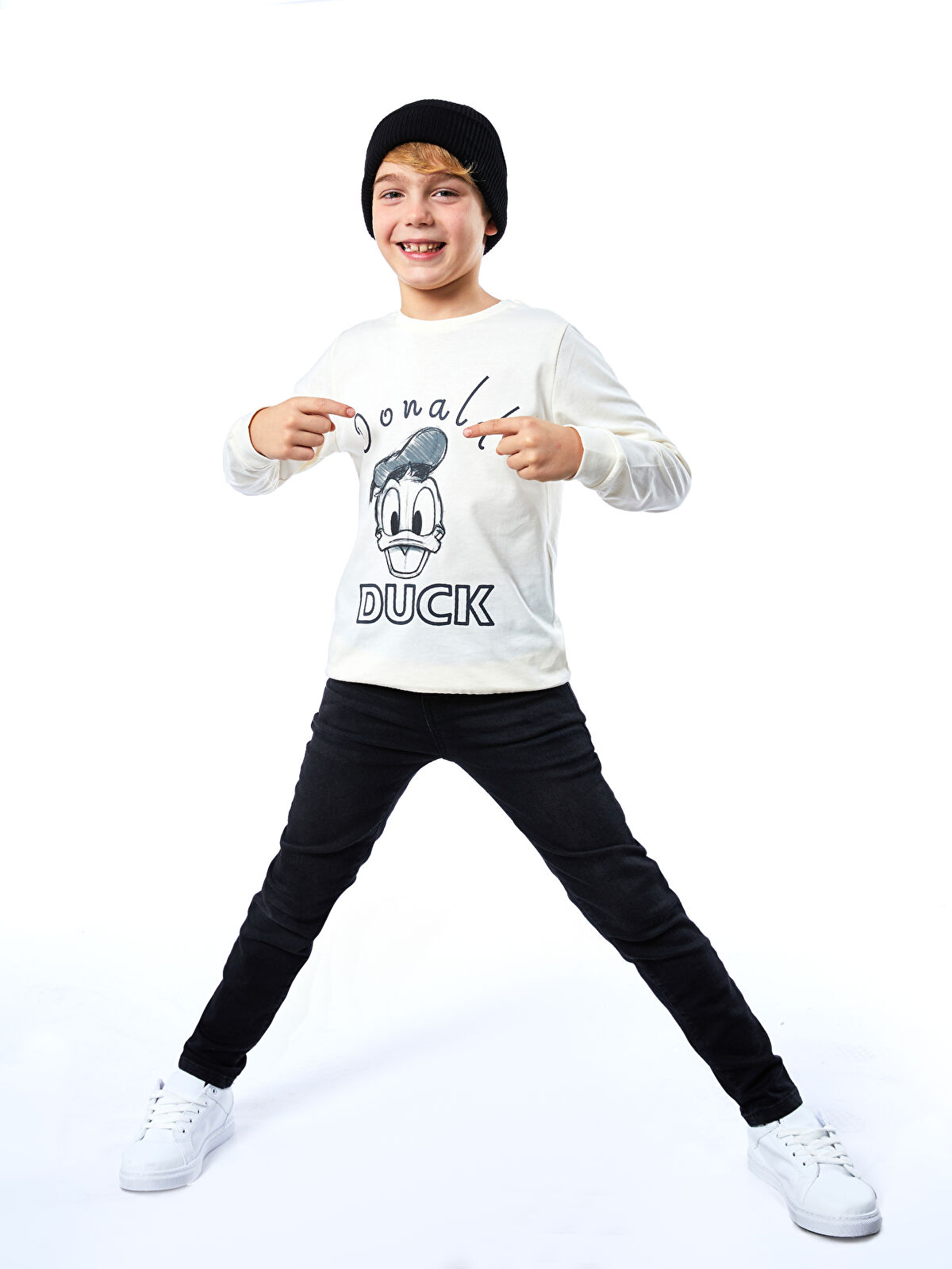 Bisiklet Yaka Donald Duck Baskılı Uzun Kollu Erkek Çocuk Sweatshirt Bisiklet Yaka Donald Duck Baskılı Uzun Kollu Erkek Çocuk Sweatshirt