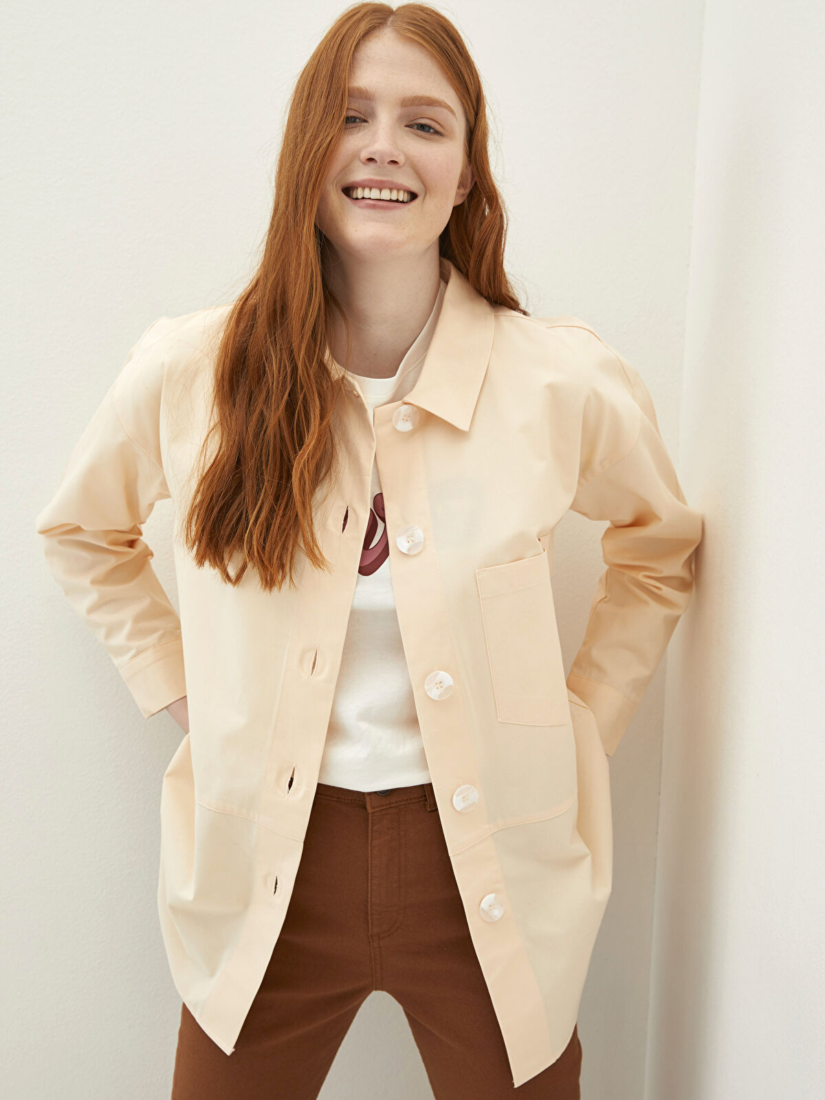 LCW CASUAL Gömlek Yaka Düz Uzun Kollu Oversize Gabardin Kumaş Kadın Tunik