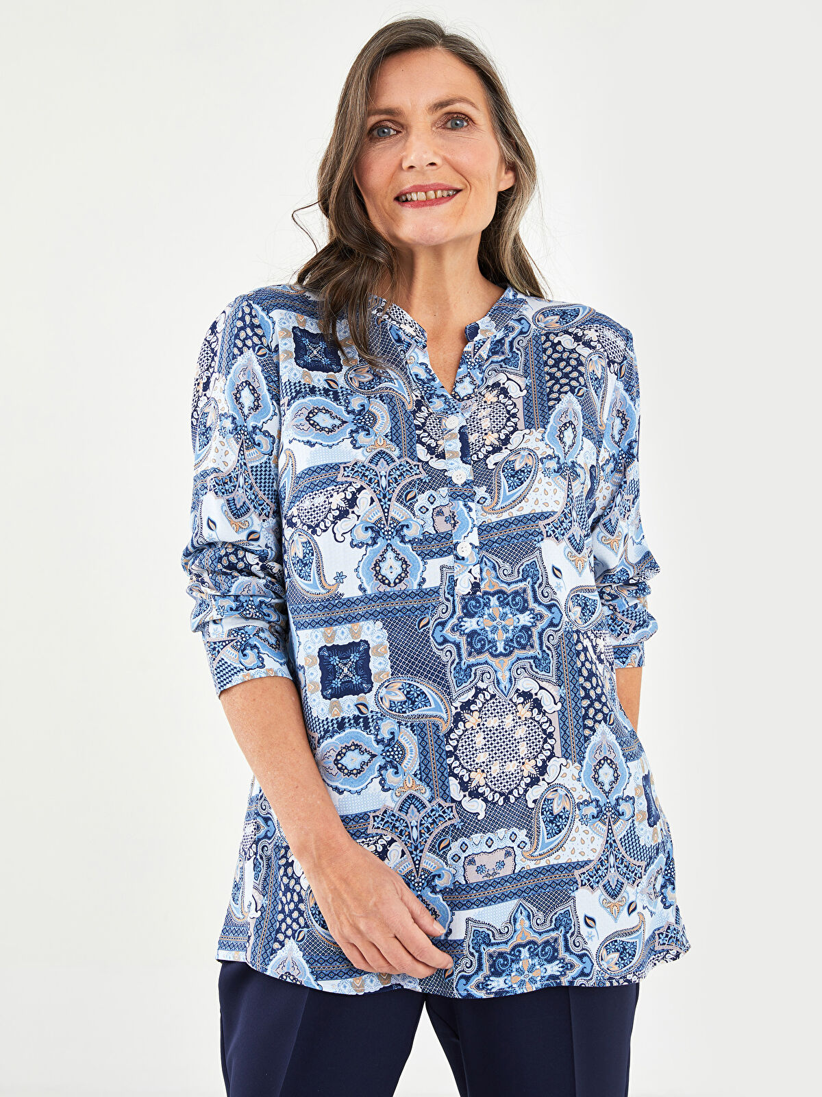 LCW GRACE Kaçık Yaka Çiçekli Uzun Kollu Viskon Kadın Bluz