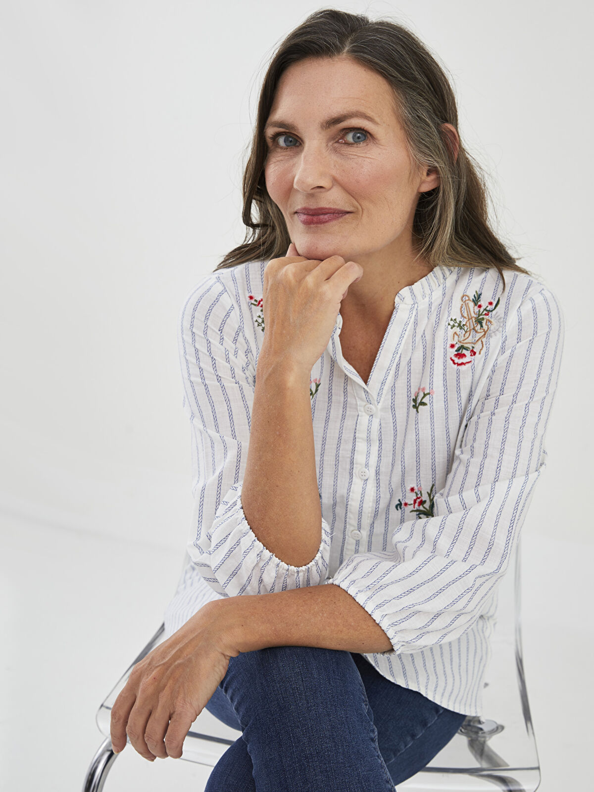 LCW GRACE Kaçık Yaka Nakışlı Poplin Kadın Gömlek