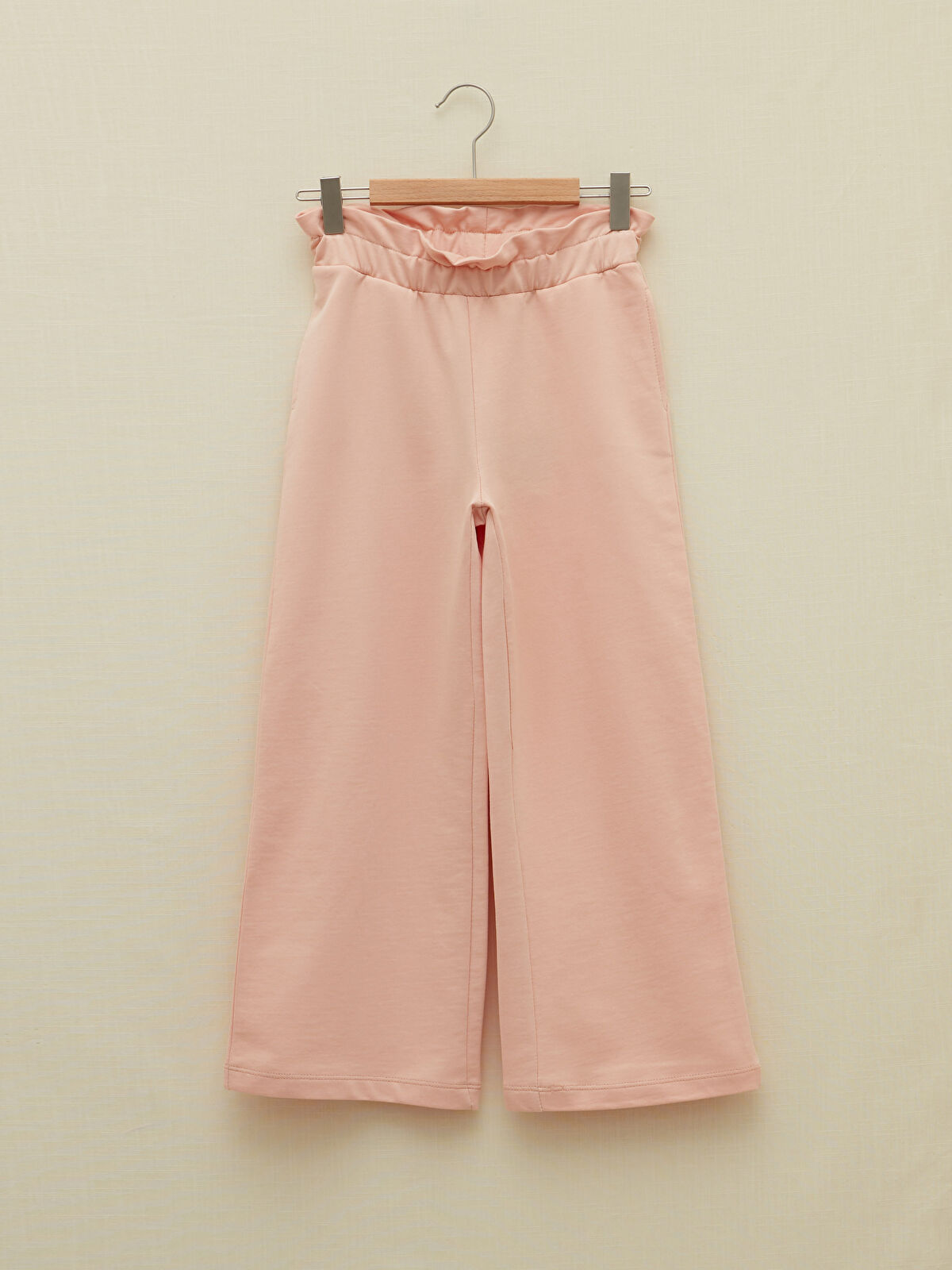 LCW GREEN Beli Lastikli Basic Geniş Paça Kız Çocuk Eşofman Altı LCW GREEN Beli Lastikli Basic Geniş Paça Kız Çocuk Eşofman Altı