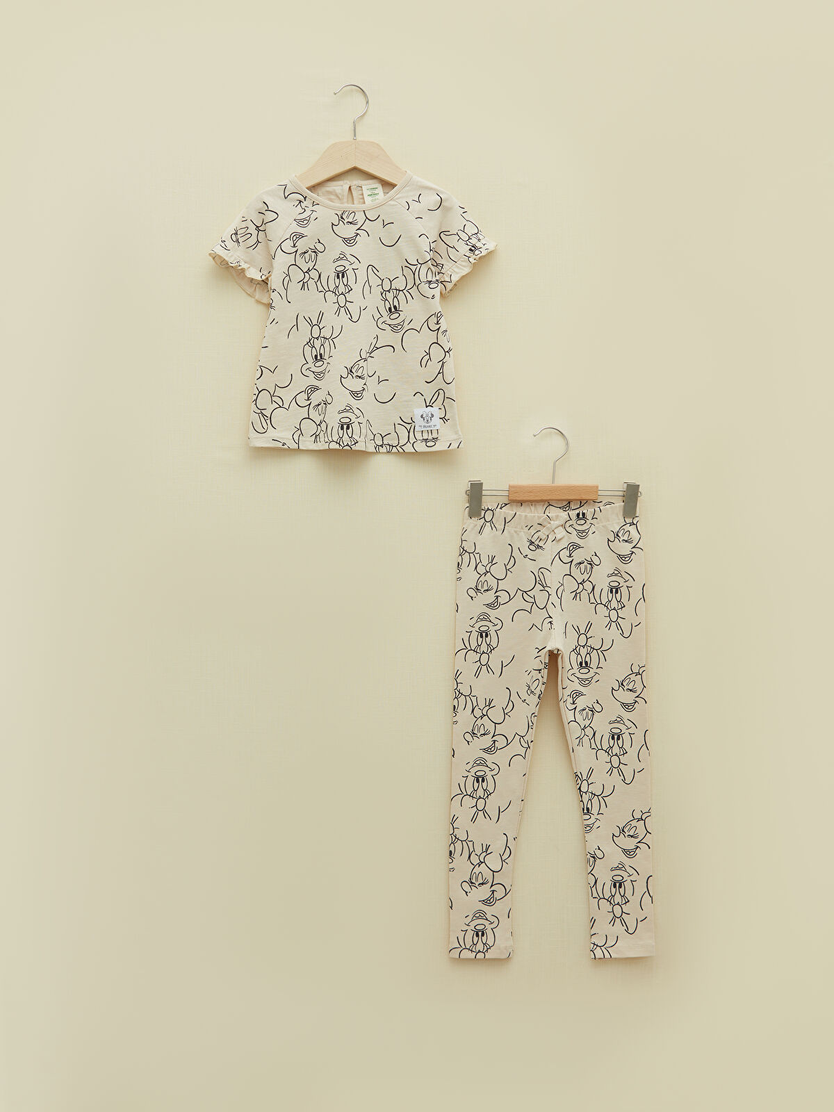 LCW GREEN Bisiklet Yaka Kısa Kollu Minnie Mouse Baskılı Organik Pamuklu Kız Bebek Tişört ve Tayt 2'li Takım