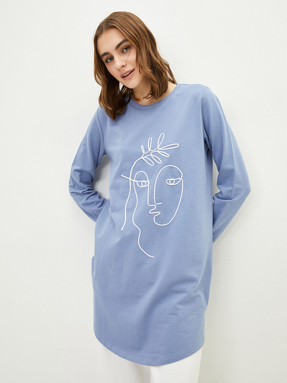 LCW CLASSIC Bisiklet Yaka Nakışlı Uzun Kollu Kadın Tunik