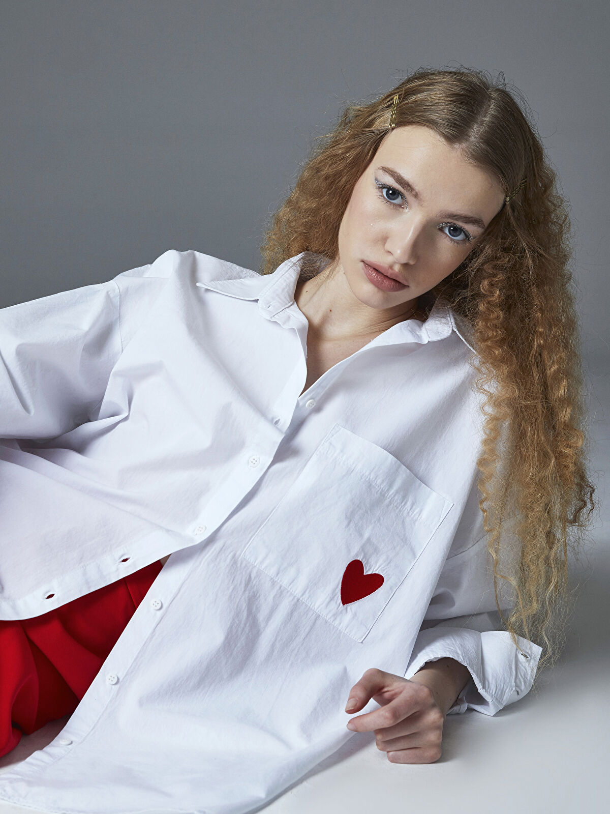 LCW CASUAL Önden Düğme Kapamalı Baskılı Uzun Kollu Poplin Kadın Gömlek LCW CASUAL Önden Düğme Kapamalı Baskılı Uzun Kollu Poplin Kadın Gömlek