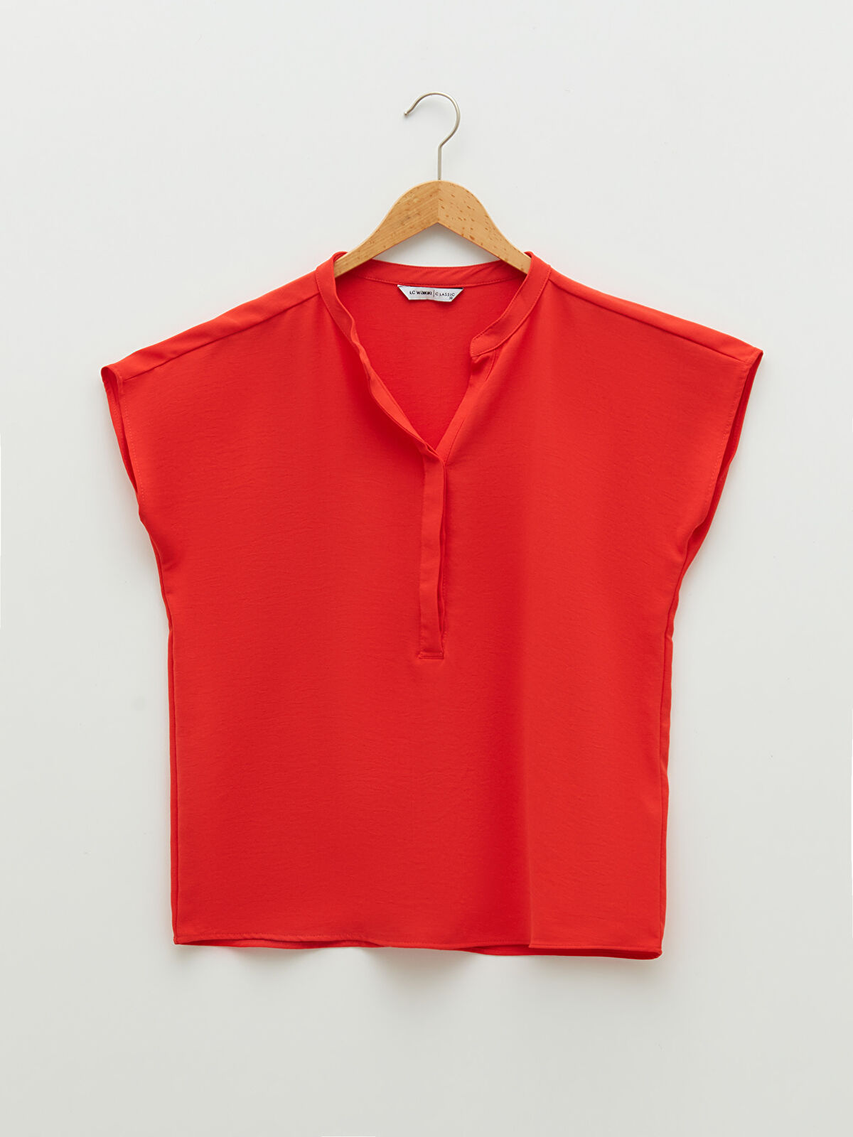 LCW CLASSIC Kaçık Yaka Düz Kısa Kollu Kadın Bluz