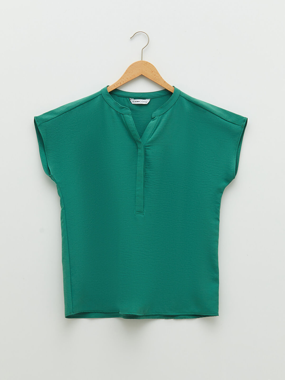 LCW CLASSIC Kaçık Yaka Düz Kısa Kollu Kadın Bluz