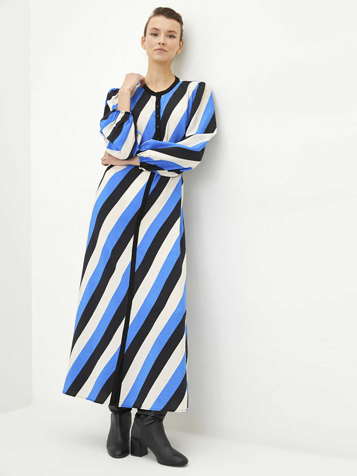 LCW CLASSIC Bisiklet Yaka Renk Bloklu Uzun Kollu Kadın Elbise