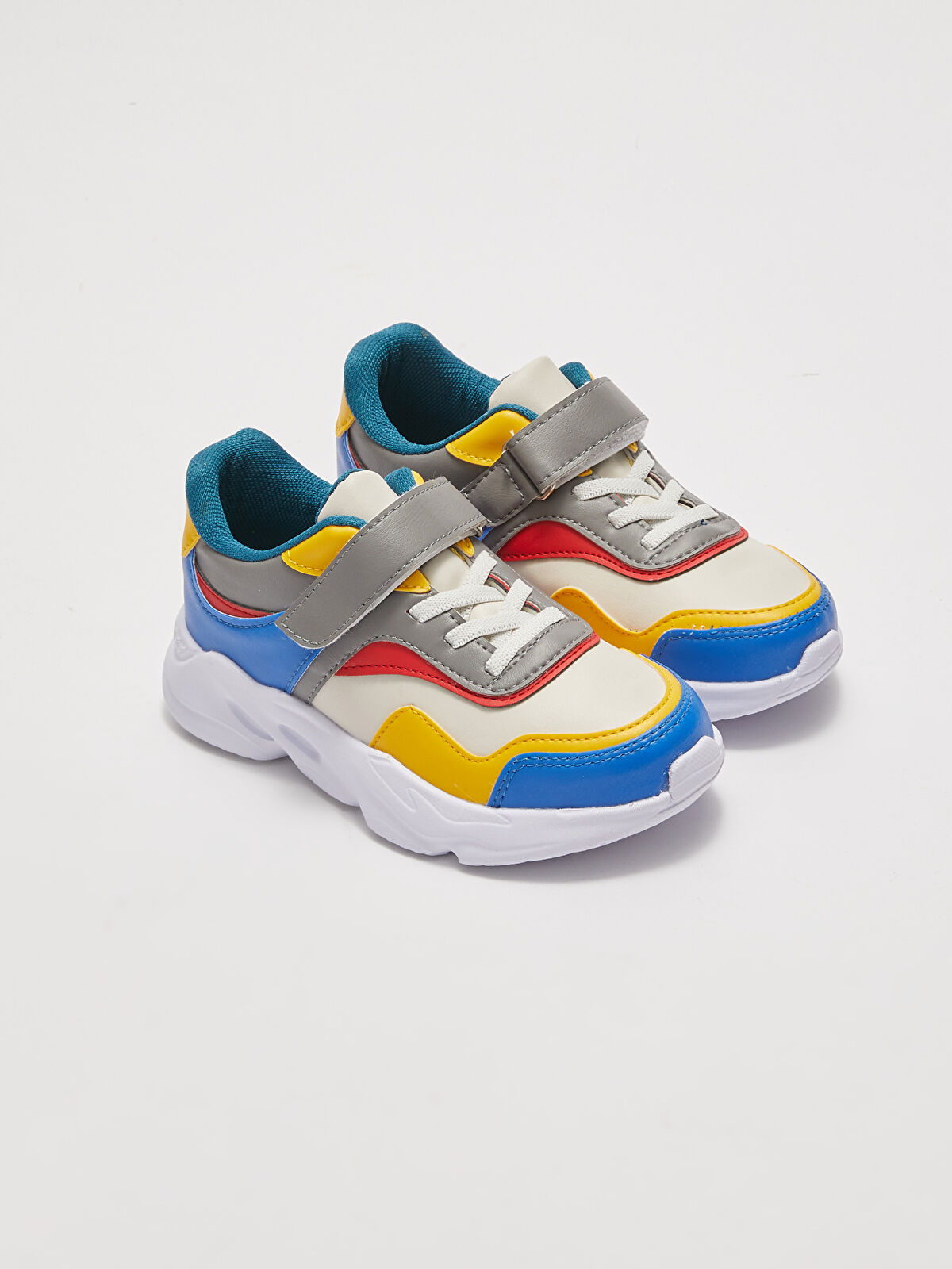 Renk Bloklu Bağcık ve Cırt Cırtlı Erkek Çocuk Spor Ayakkabı