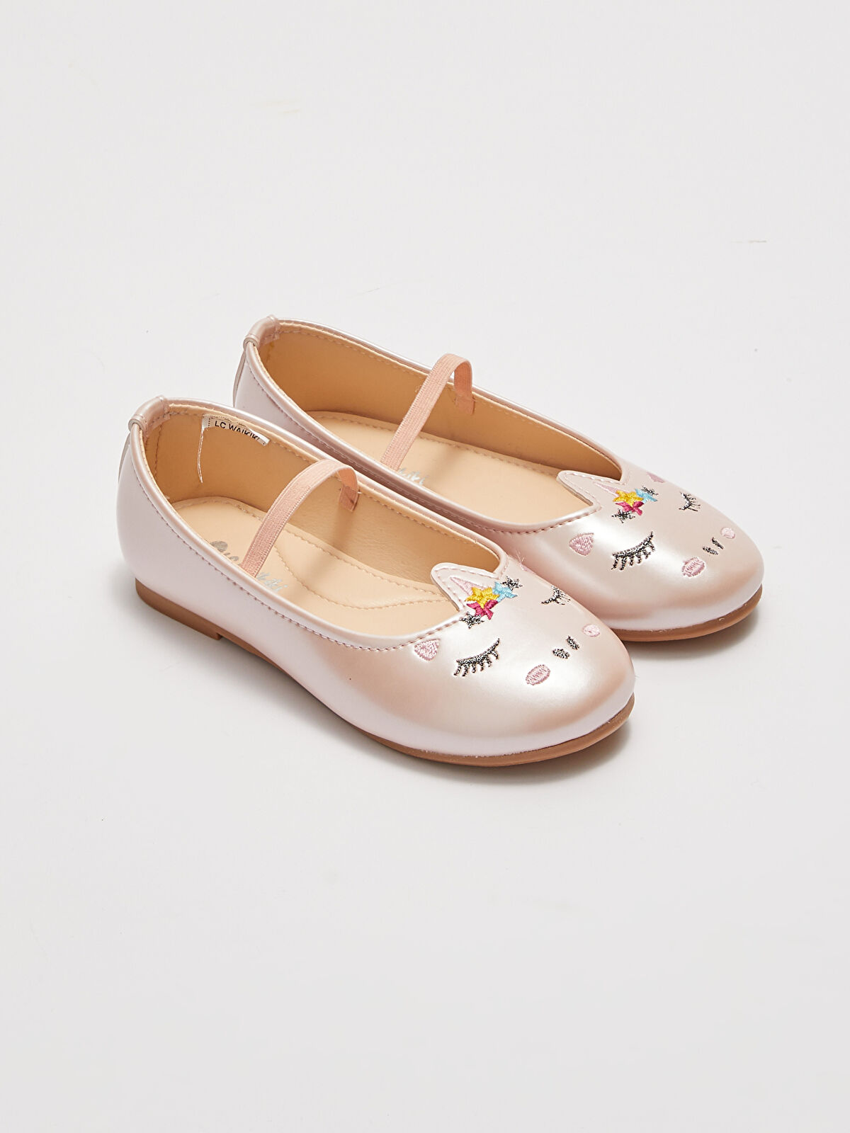 Deri Görünümlü Nakışlı Lastikli Kız Çocuk Babet