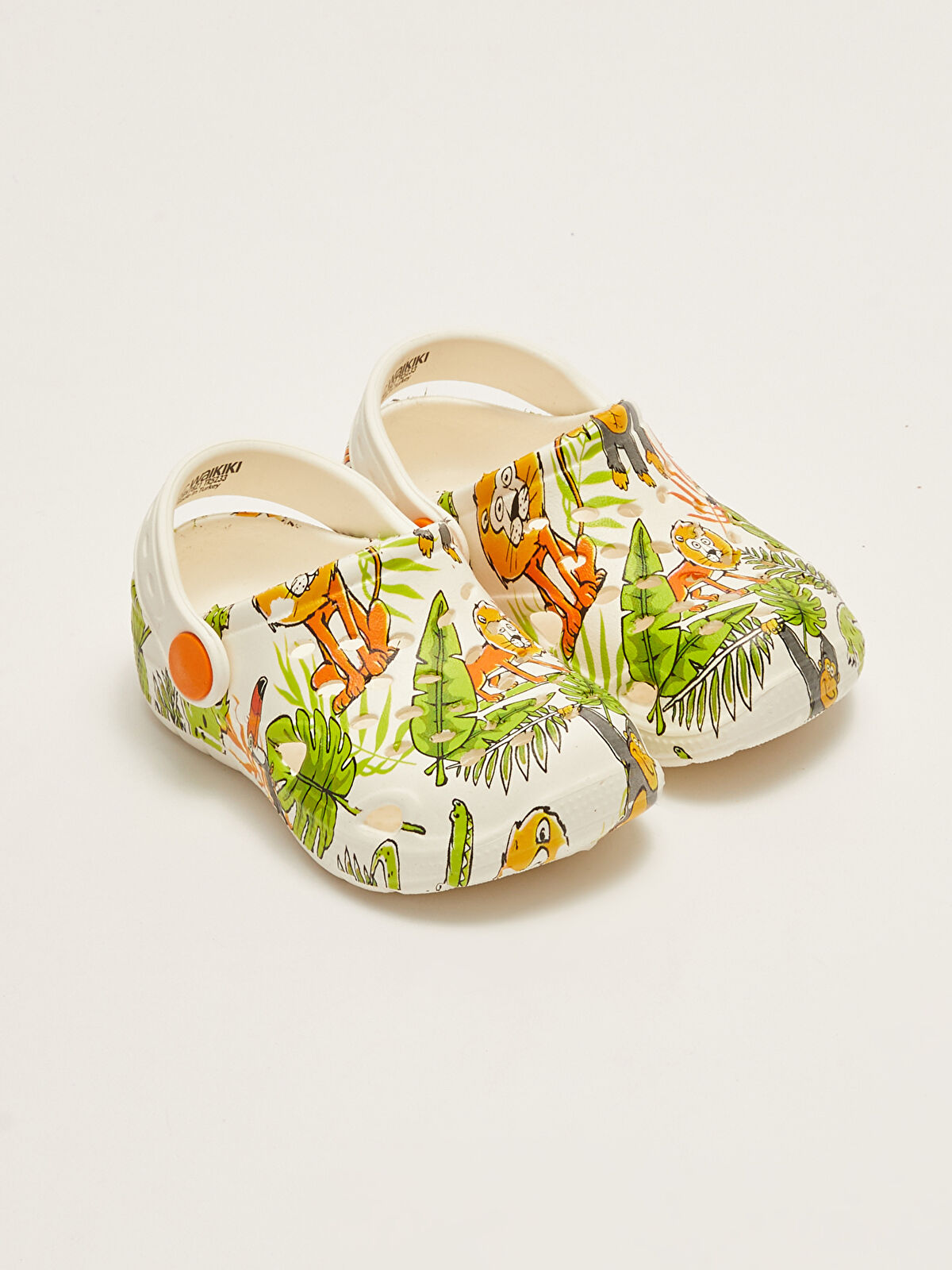 Baskılı Delik Detaylı Erkek Bebek Sandalet