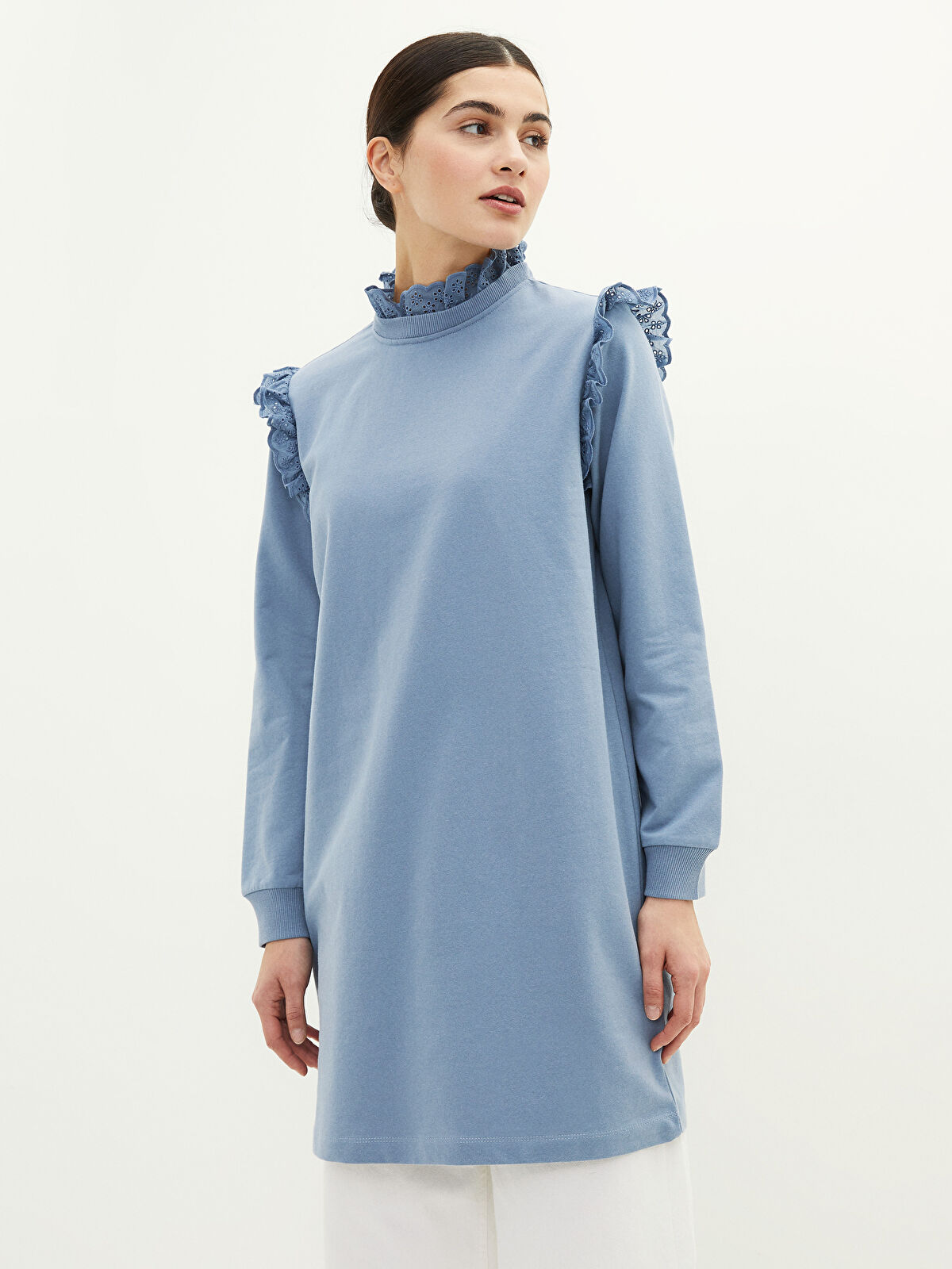 MODEST Fırfırlı Dik Yaka Nakışlı Uzun Kollu Kadın Tunik