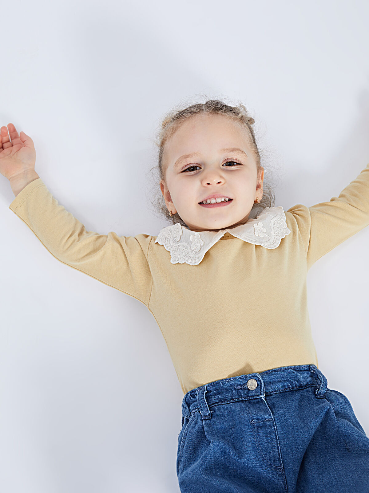 Bebe Yaka Uzun Kollu Basic Pamuklu Kız Bebek Tişört