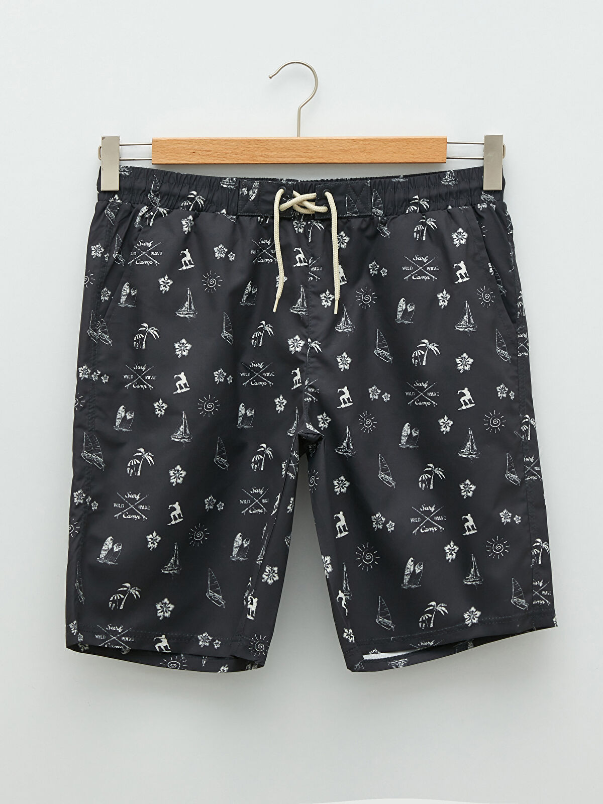 Diz Hizası Boy Baskılı Erkek Deniz Şortu