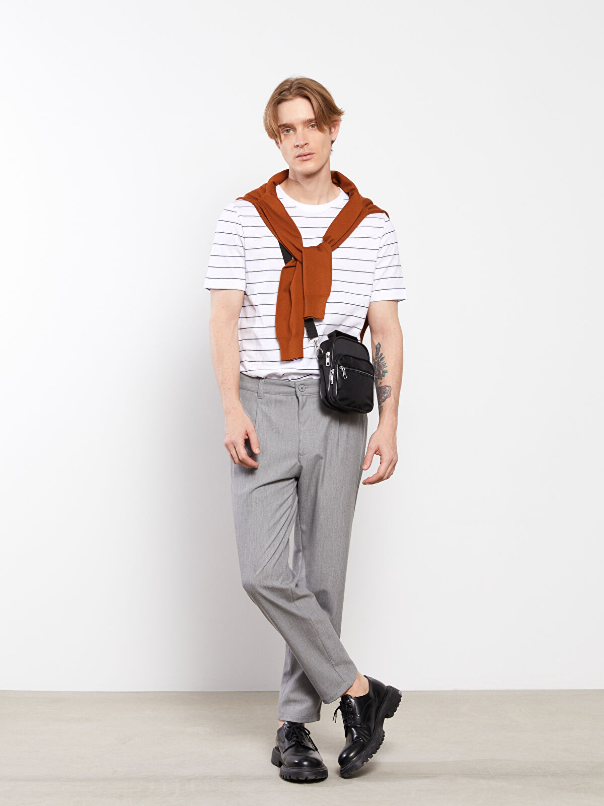 LCW CLASSIC Havuç Kesim Erkek Pantolon LCW CLASSIC Havuç Kesim Erkek Pantolon
