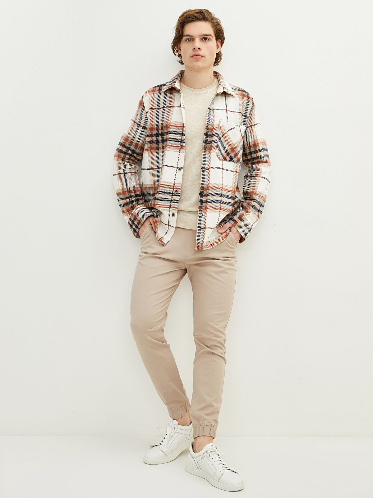 LCW CASUAL Slim Fit Gabardin Erkek Jogger Pantolon