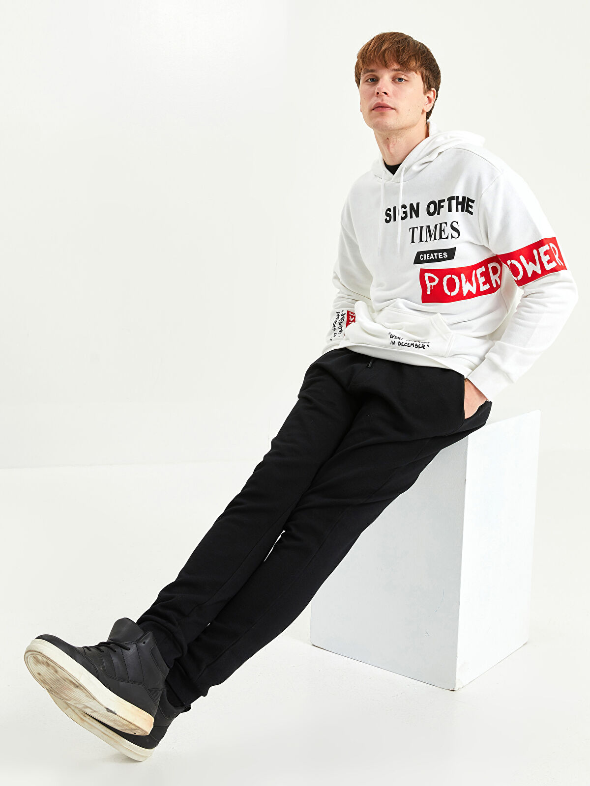 XSIDE Oversize Kapüşonlu Uzun Kollu Baskılı Erkek Sweatshirt