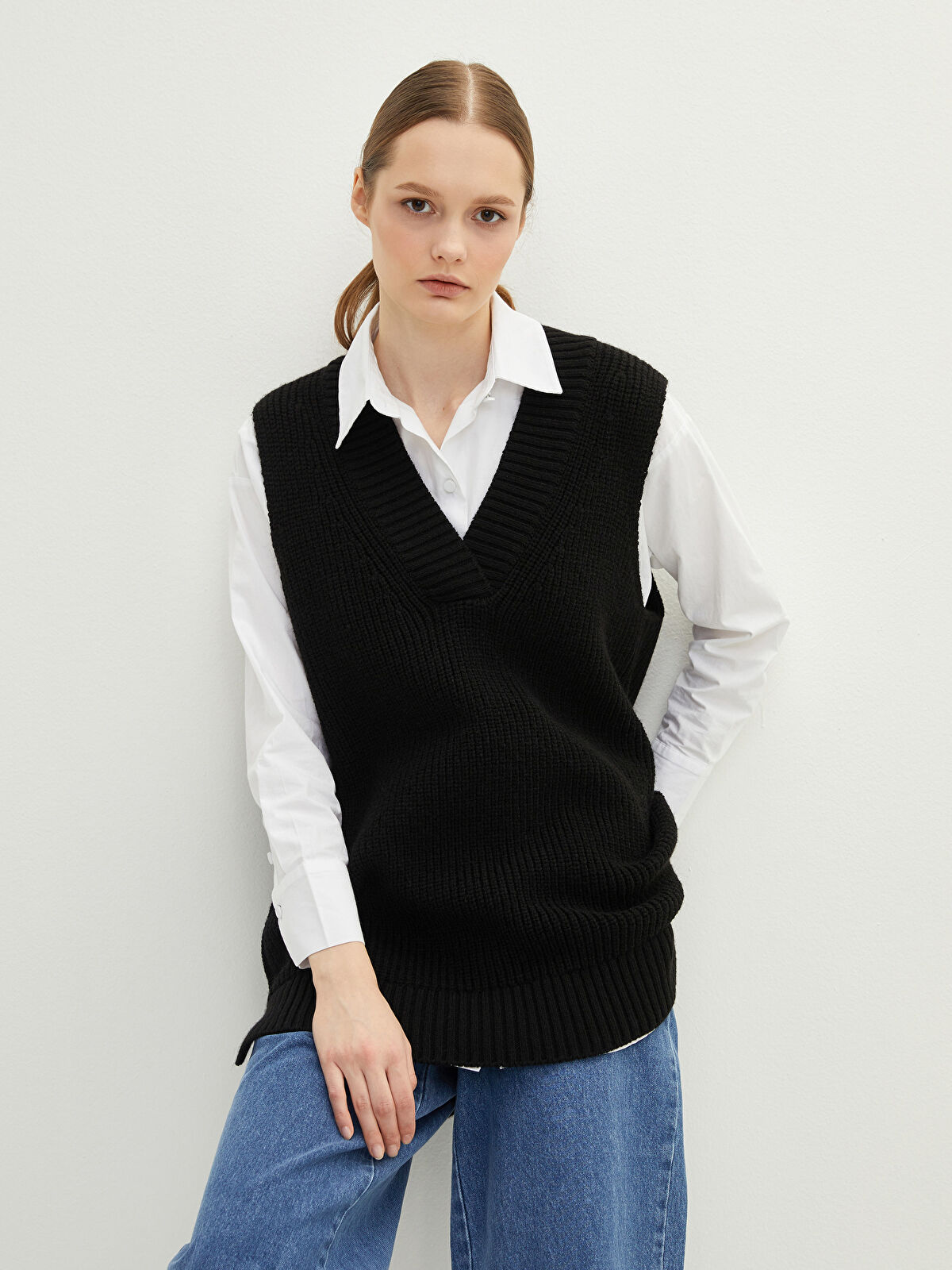 MODEST V Yaka Düz Kolsuz Kadın Triko Süveter