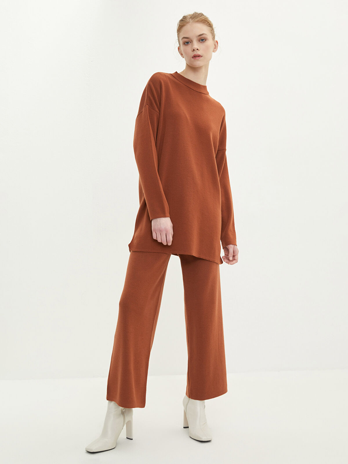 MODEST Beli Lastikli Düz Geniş Paça Kadın Triko Pantolon