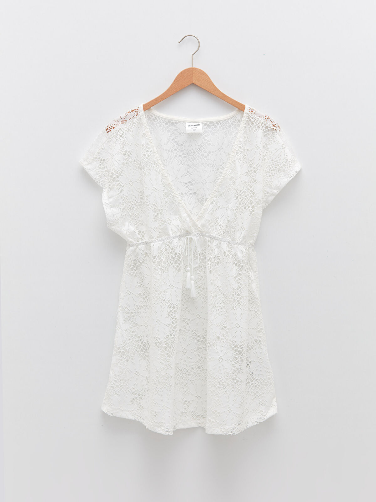 LCW DREAM V Yaka Nakışlı Kısa Kollu Kadın Plaj Elbise