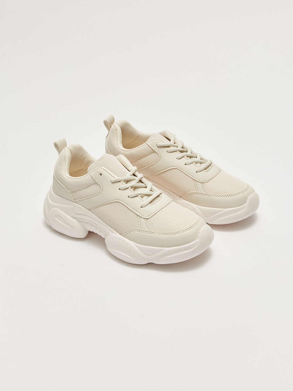 File Detaylı Kalın Taban Kadın Aktif Spor Ayakkabı