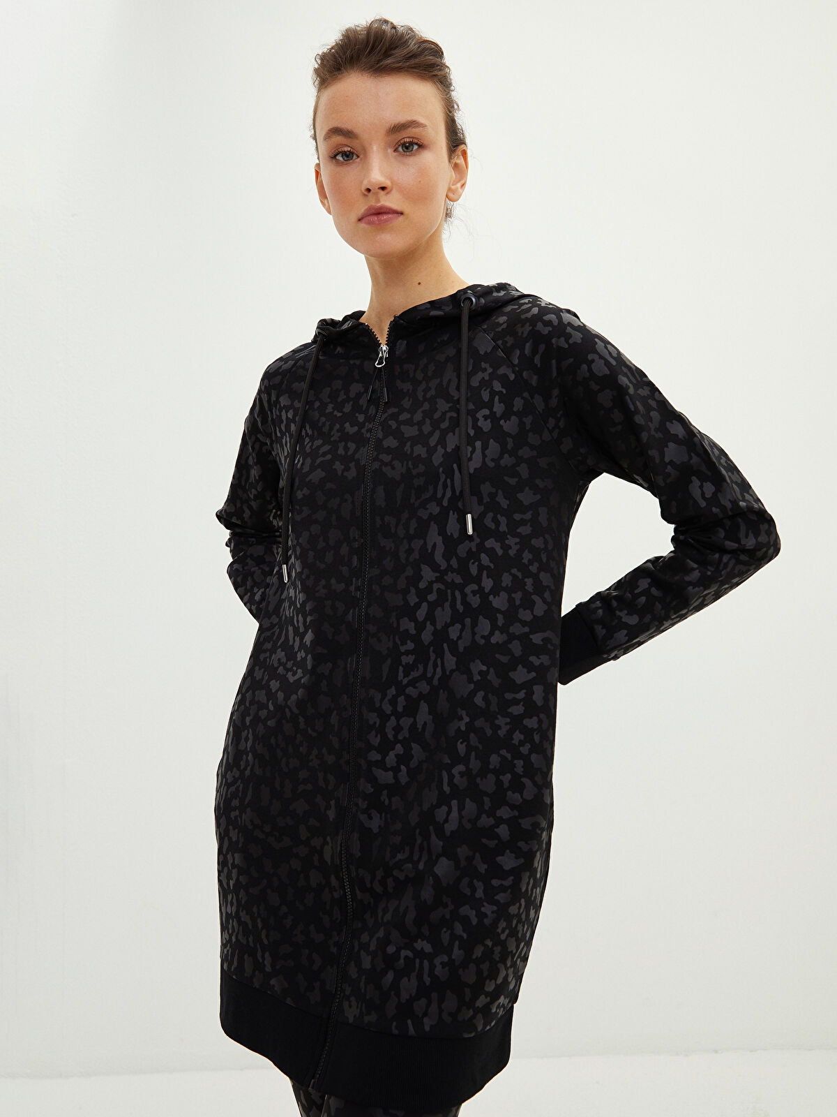 MODEST Kapüşonlu Desenli Uzun Kollu Oversize Kadın Spor Hırka