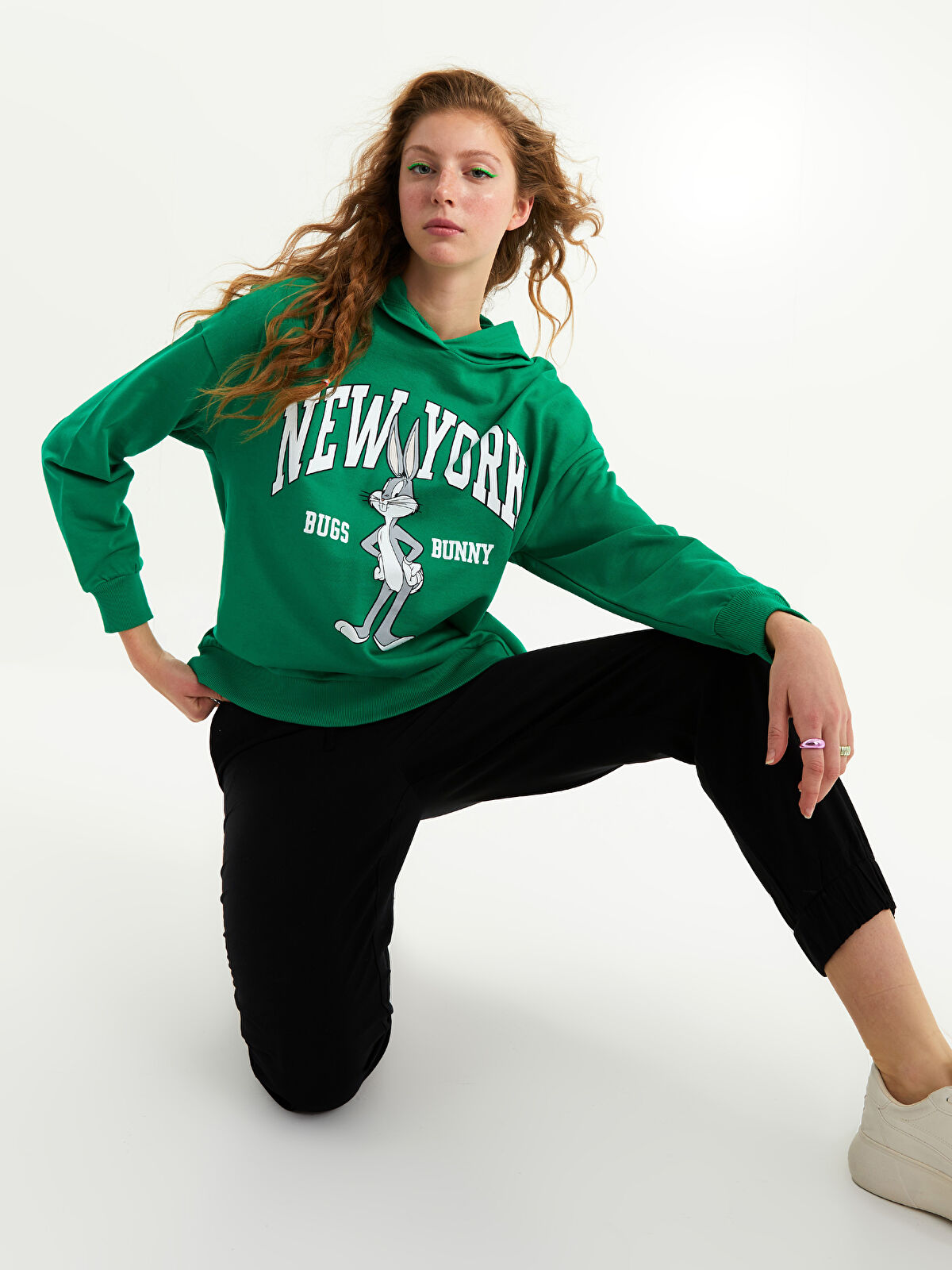 XSIDE Kapüşonlu Bugs Bunny Baskılı Uzun Kollu Kadın Sweatshirt