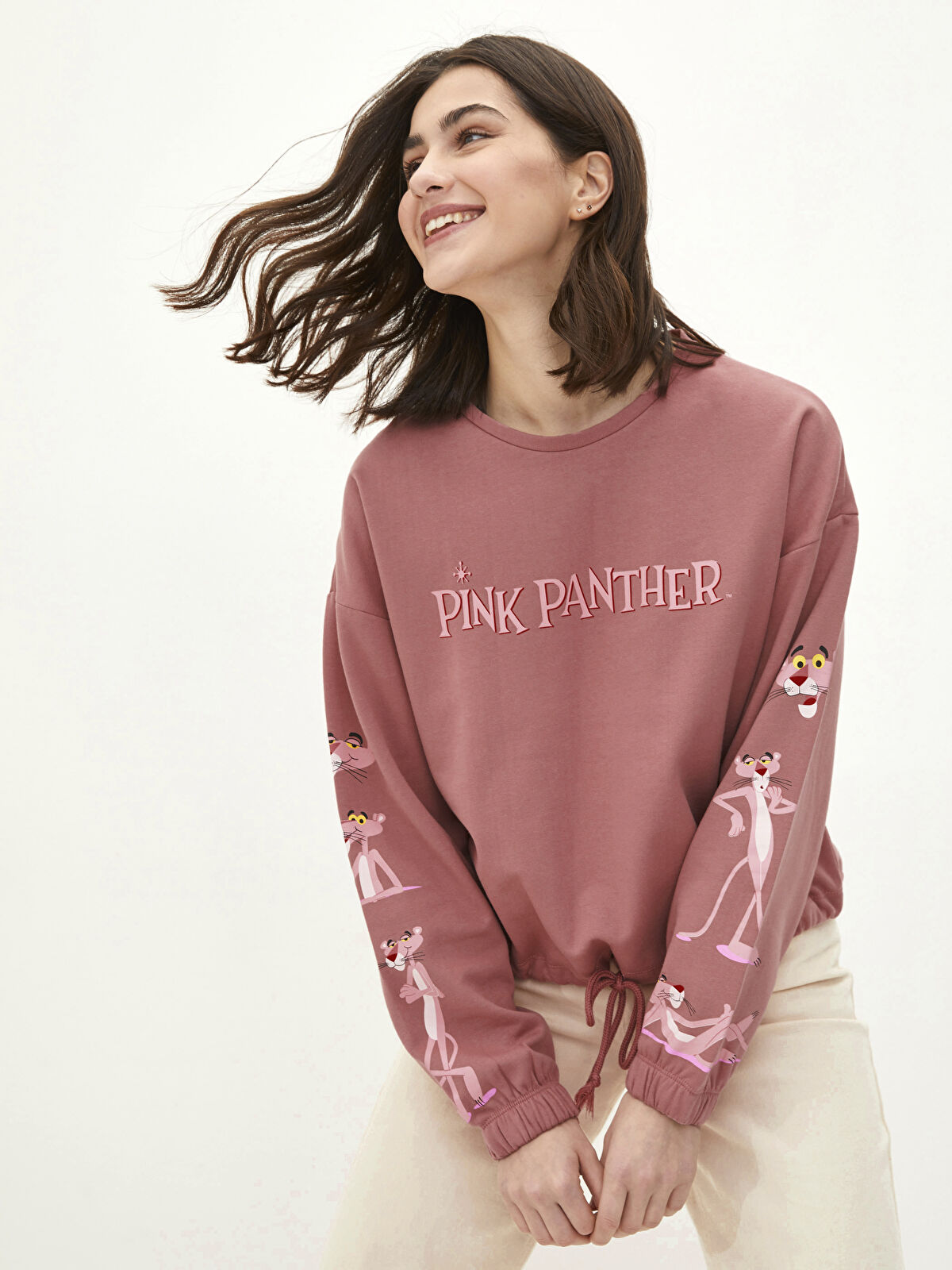 LCW CASUAL Bisiklet Yaka Pink Panther Baskılı Uzun Kollu Kadın Sweatshirt