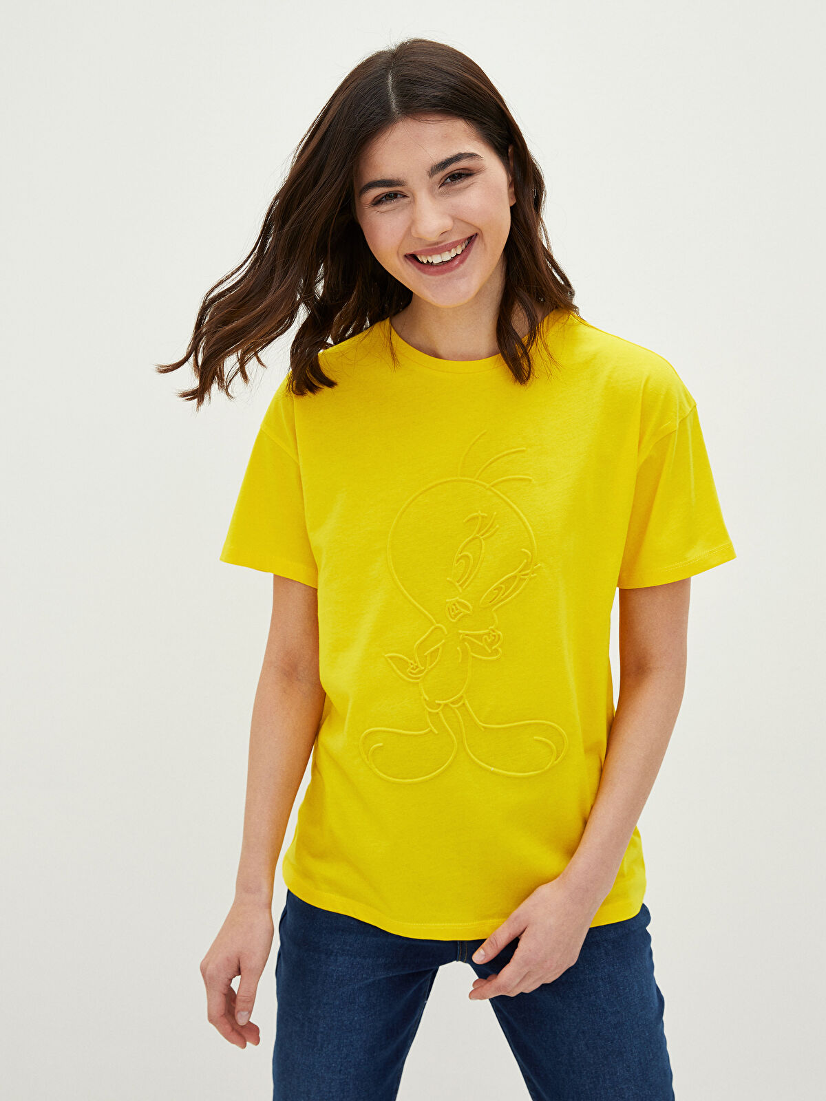 LCW CASUAL Bisiklet Yaka Tweety Baskılı Kısa Kollu Pamuklu Kadın Tişört