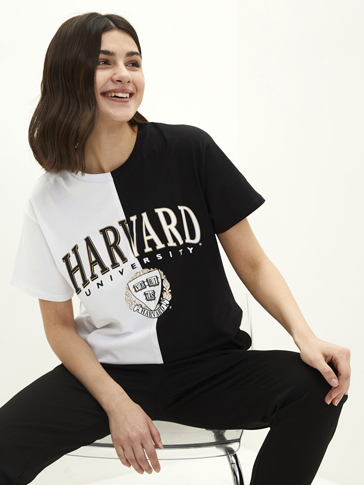 LCW CASUAL Bisiklet Yaka Renk Bloklu Kısa Kollu Oversize Pamuklu Kadın Tişört