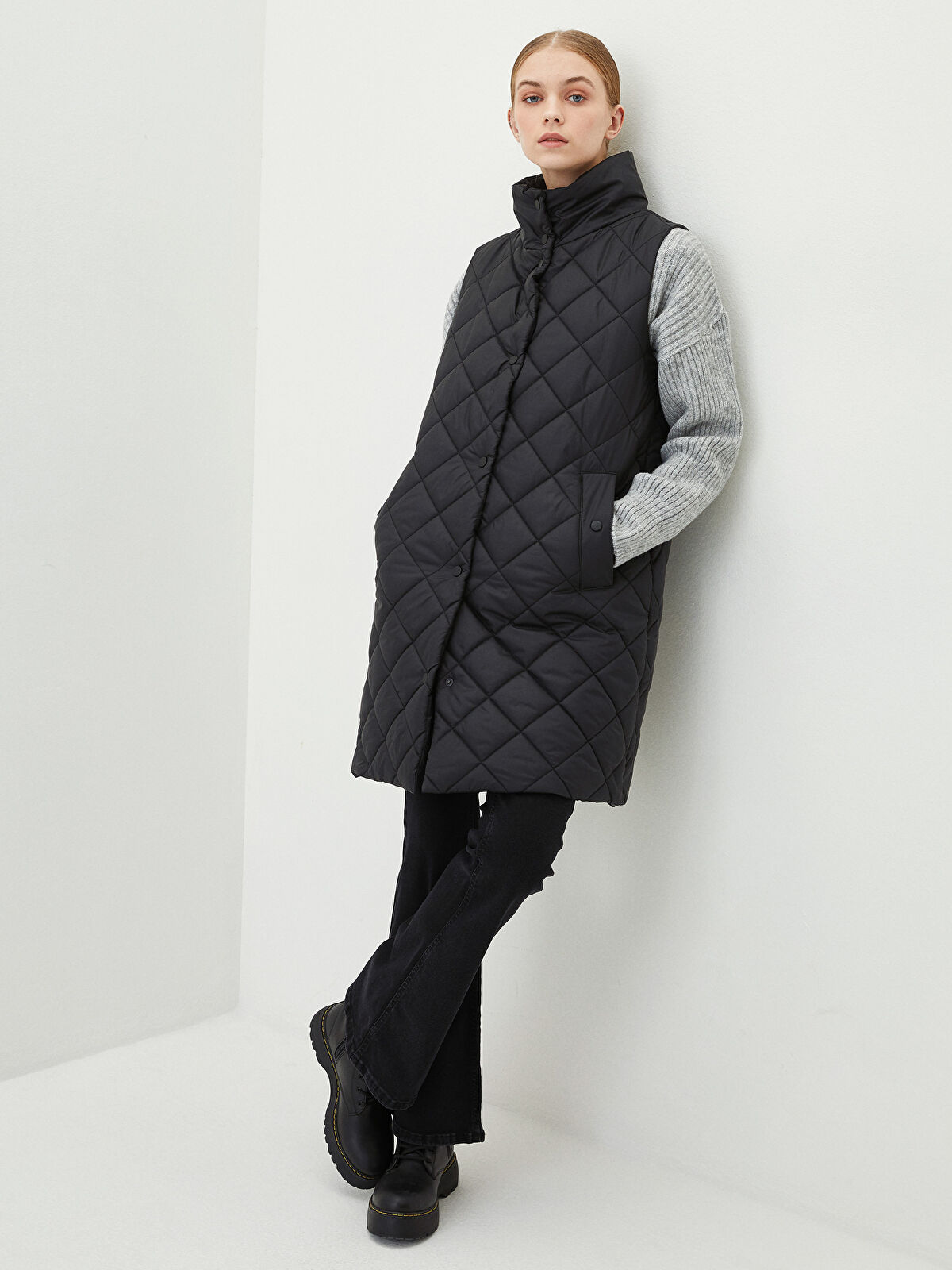 MODEST Dik Yaka Kapitone Desenli Kadın Yelek