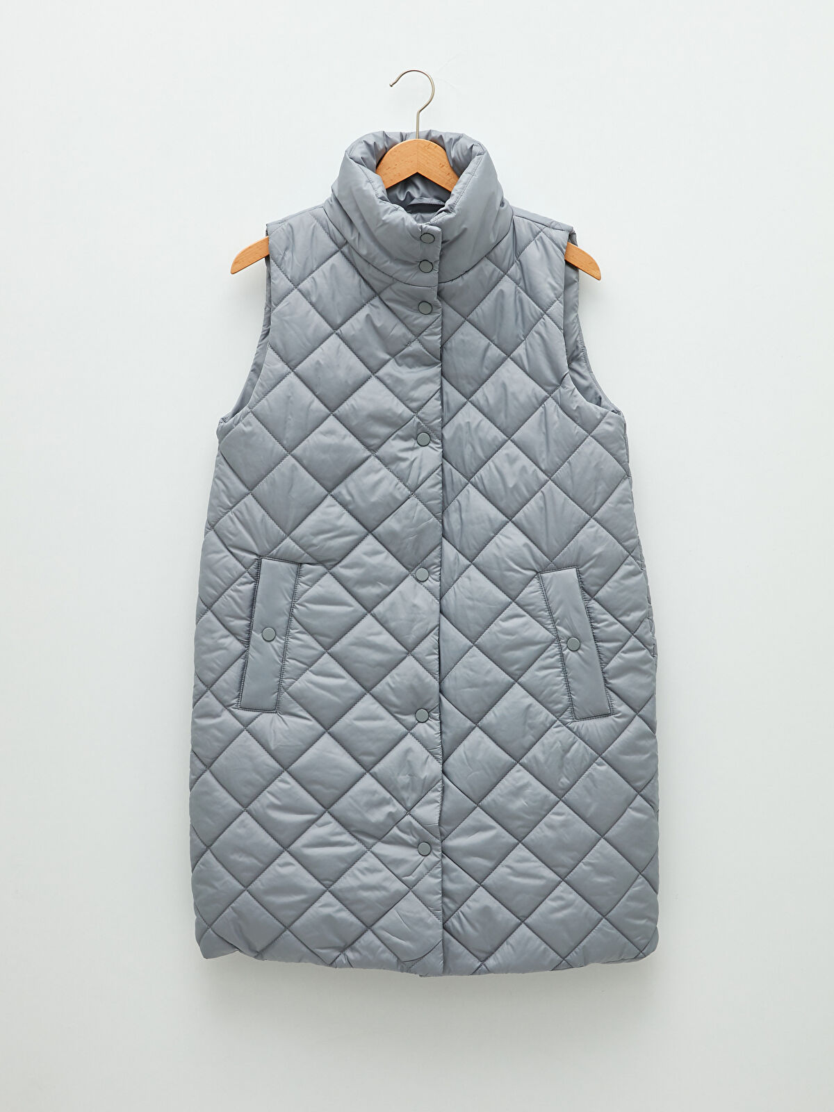 MODEST Dik Yaka Kapitone Desenli Kadın Yelek