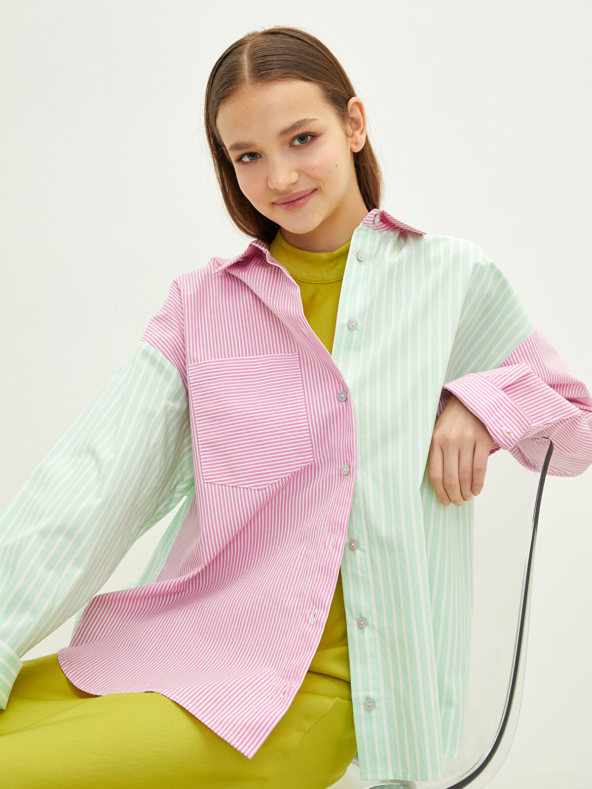 LCW LIMITED Önden Düğme Kapamalı Renk Bloklu Uzun Kollu Poplin Kadın Gömlek