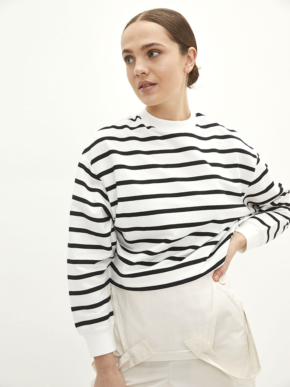 MODEST Bisiklet Yaka Çizgili Uzun Kollu Oversize Kadın Sweatshirt Tunik