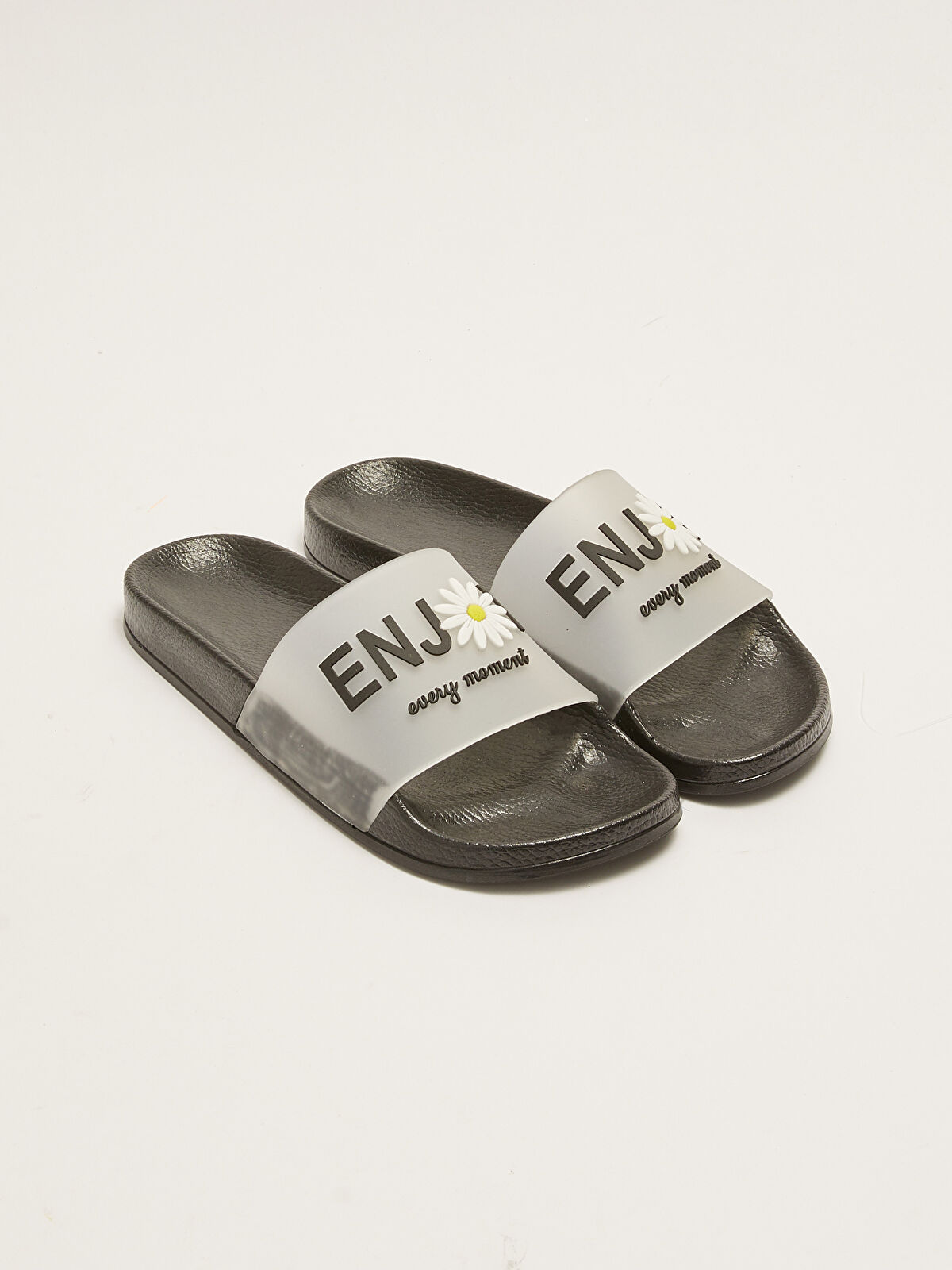 Tek Bantlı Baskılı Kadın Terlik