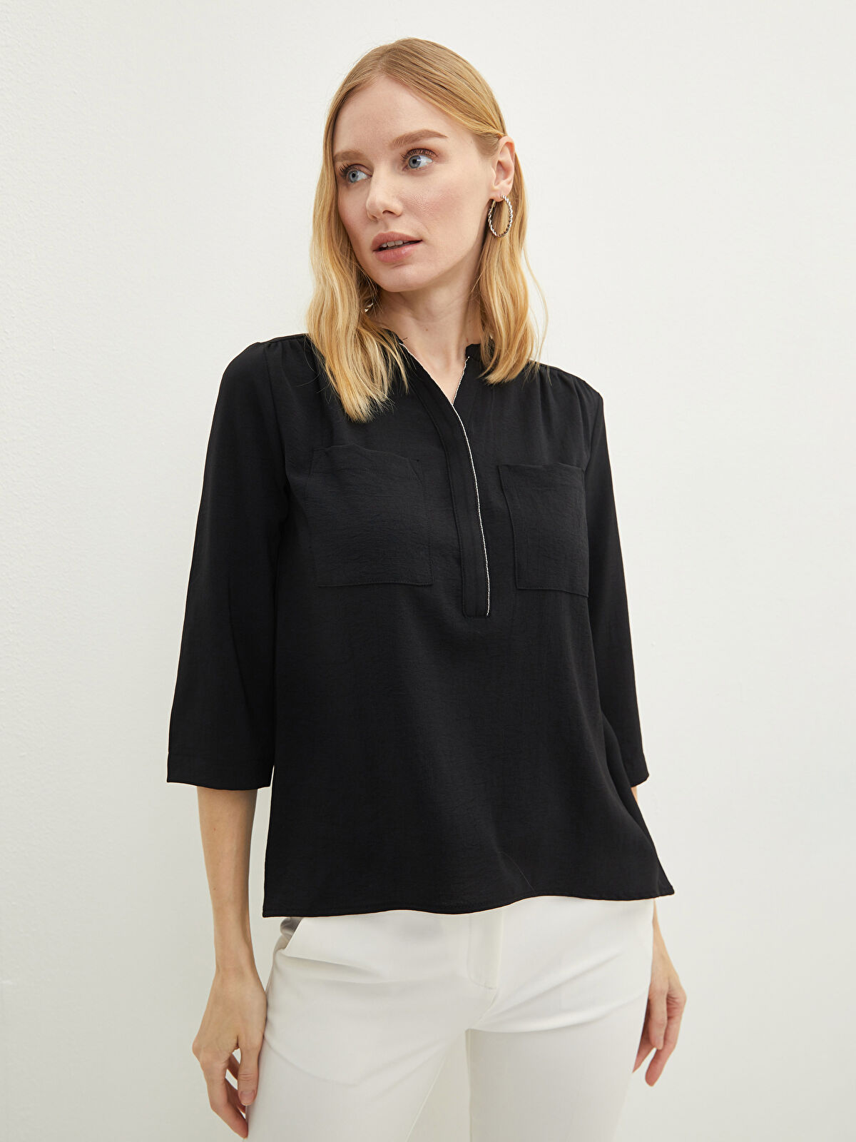 LCW CLASSIC Kaçık Yaka Düz Kadın Bluz