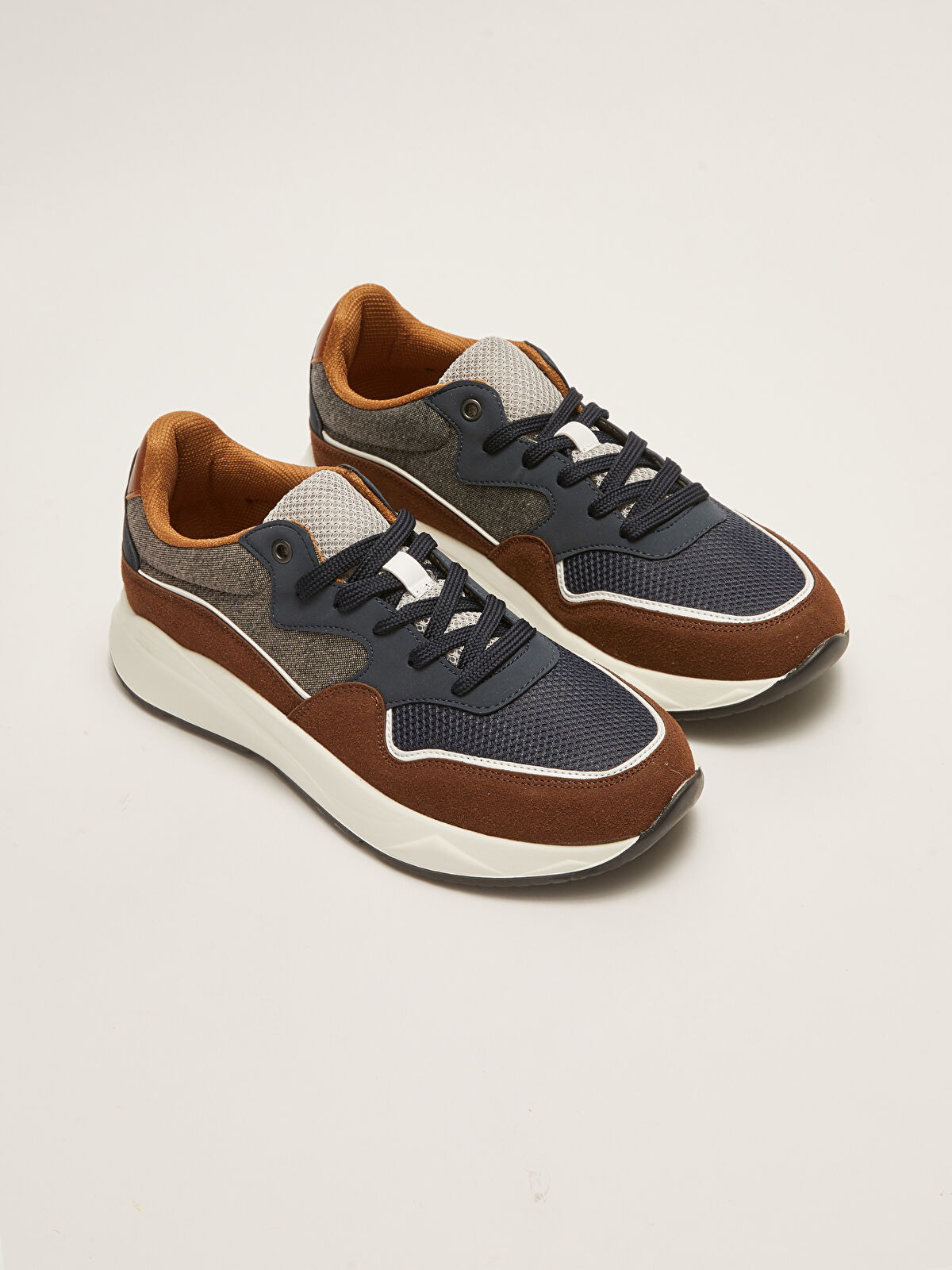 Renk Bloklu Bağcıklı Erkek Spor Ayakkabı