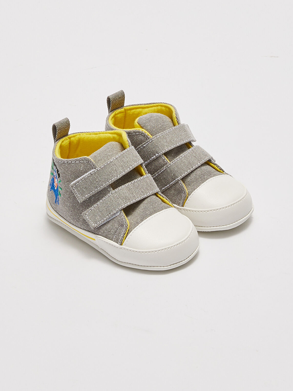 Nakış Detaylı Cırt Cırtlı Erkek Bebek Yürüme Öncesi Ev Botu Nakış Detaylı Cırt Cırtlı Erkek Bebek Yürüme Öncesi Ev Botu