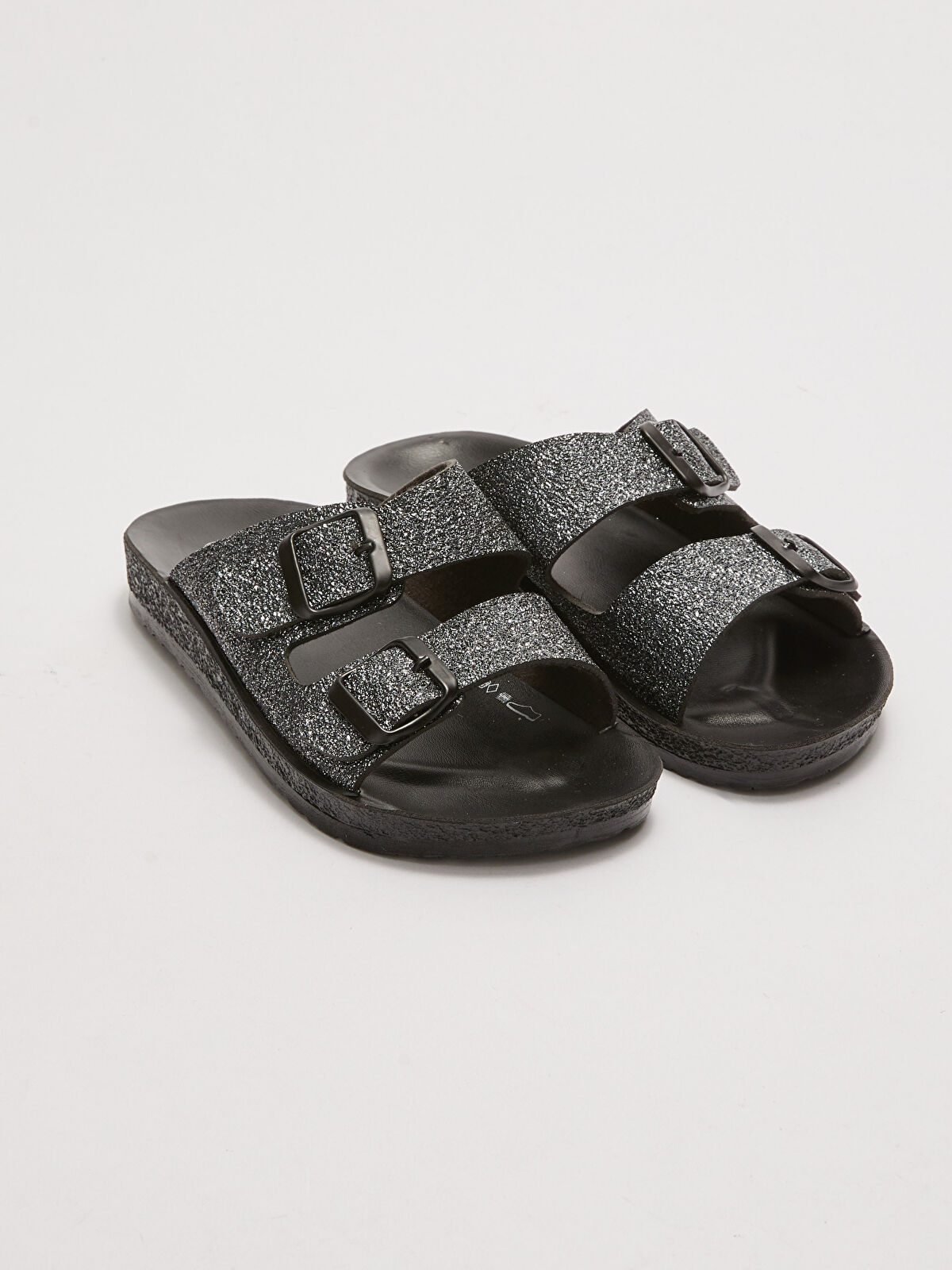 Çift Bantlı Tokalı Kadın Terlik