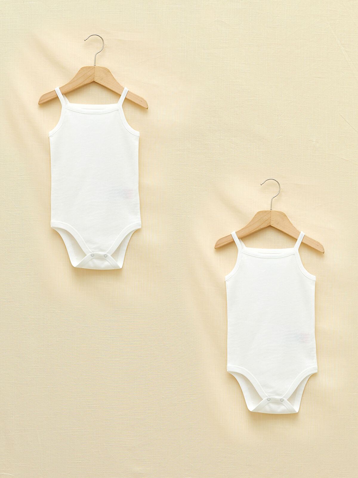 Kare Yaka Askılı Basic Organik Pamuklu Kız Bebek Çıtçıtlı Body 2'li