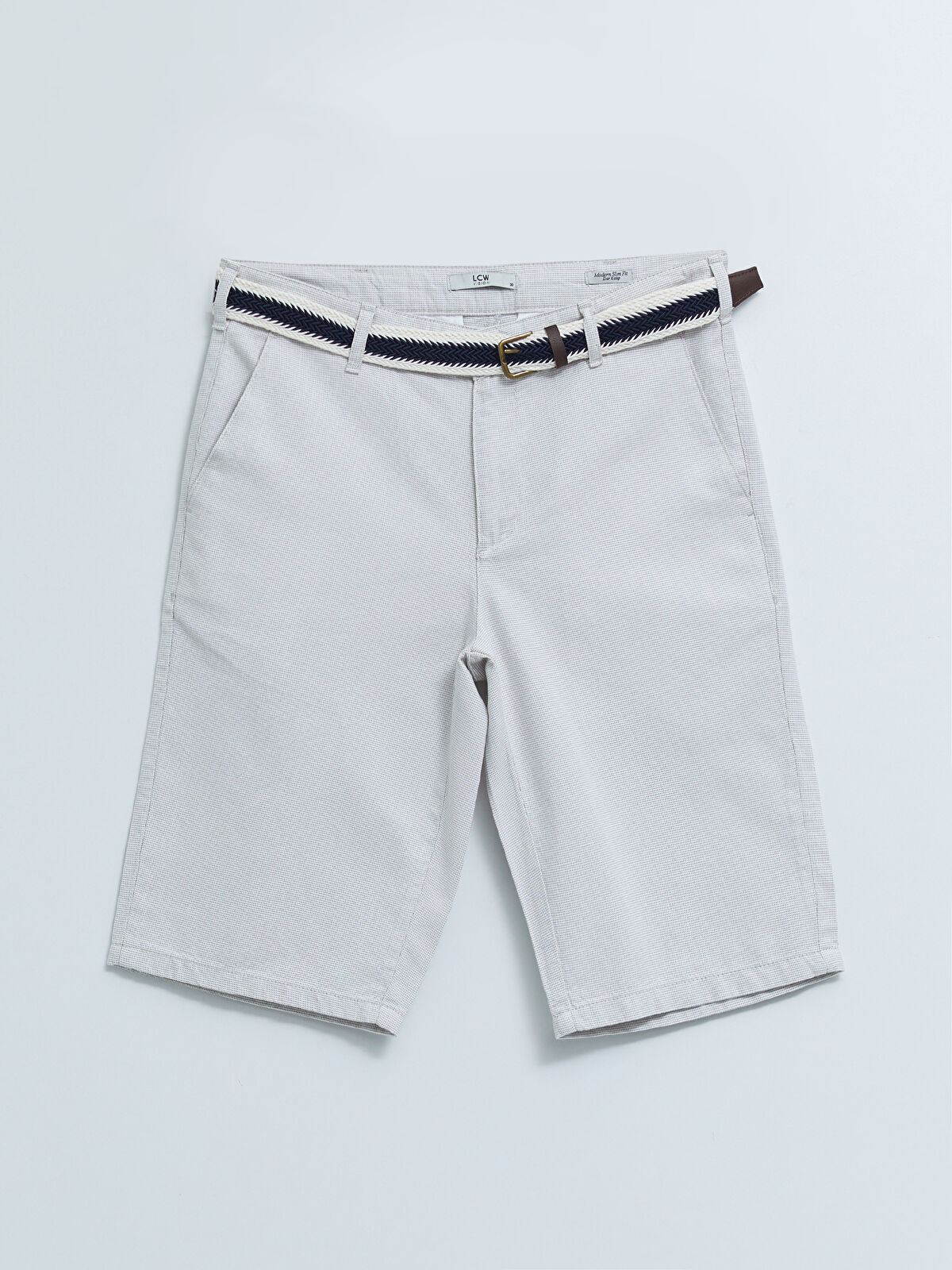 LCW VISION Slim Fit Kemerli Erkek Şort LCW VISION Slim Fit Kemerli Erkek Şort