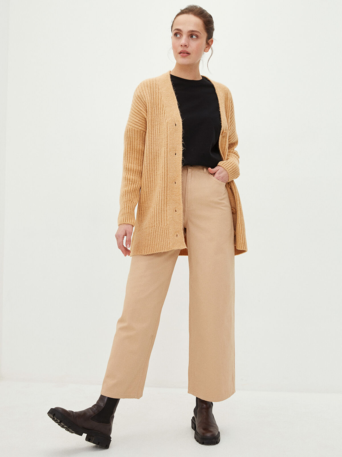 MODEST Standart Fit Düz Cep Detaylı Geniş Paça Gabardin Kadın Pantolon