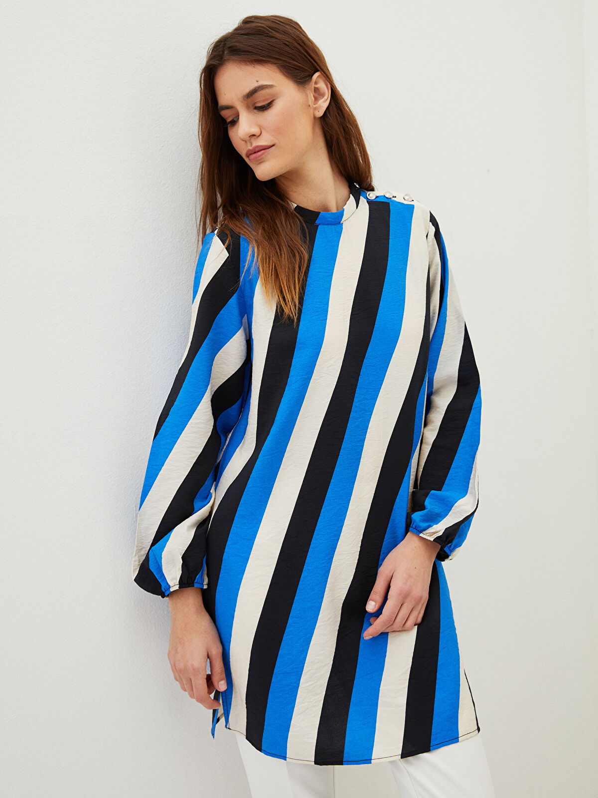 LCW CLASSIC Hakim Yaka Renk Bloklu Uzun Kollu Poplin Kadın Tunik