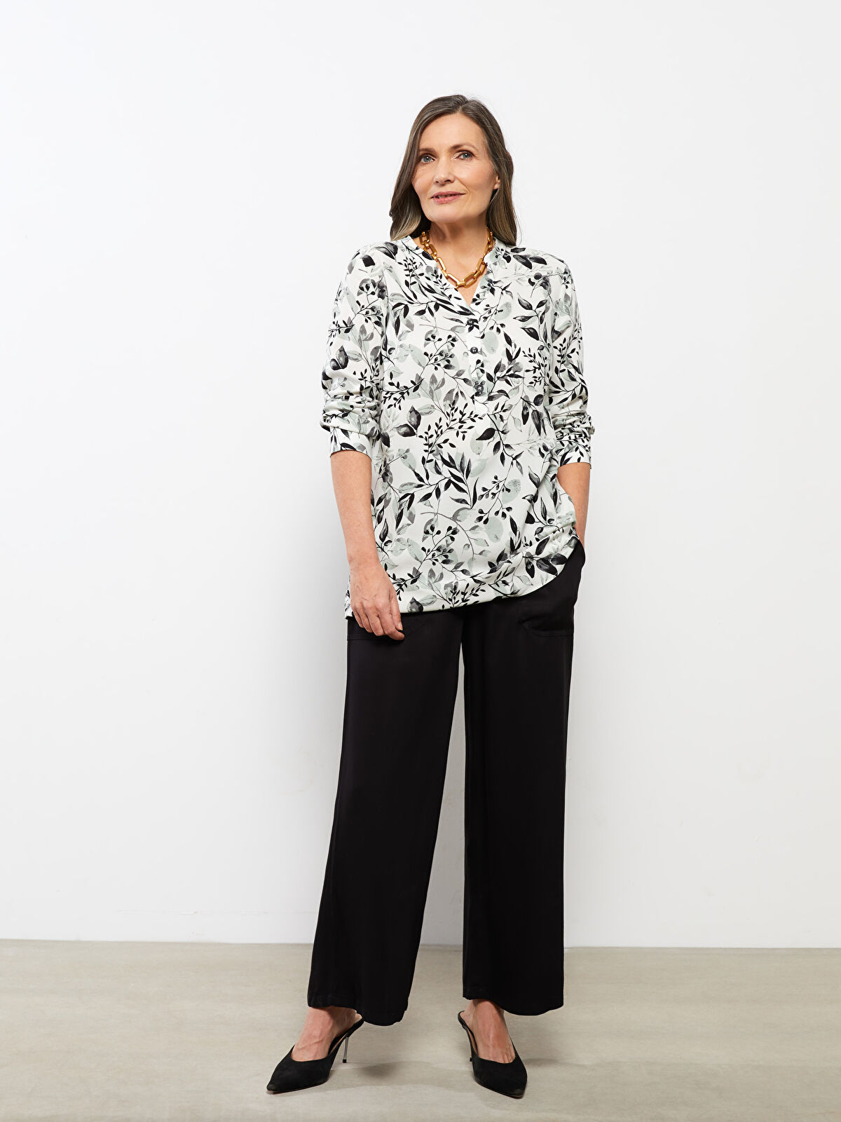 LCW GRACE Kaçık Yaka Çiçekli Uzun Kollu Viskon Kadın Bluz