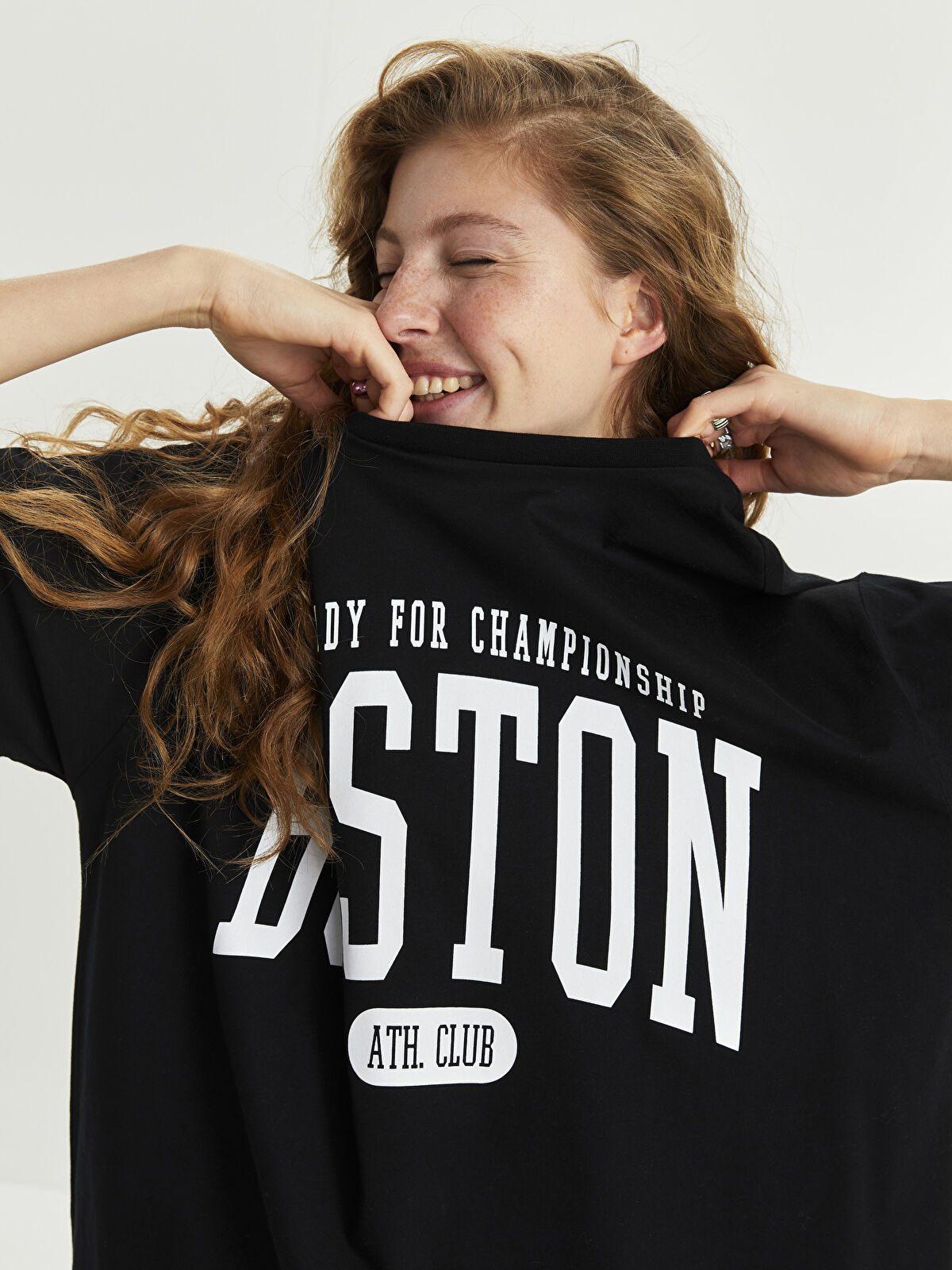 XSIDE Bisiklet Yaka Baskılı Kısa Kollu Oversize Pamuklu Kadın Tişört