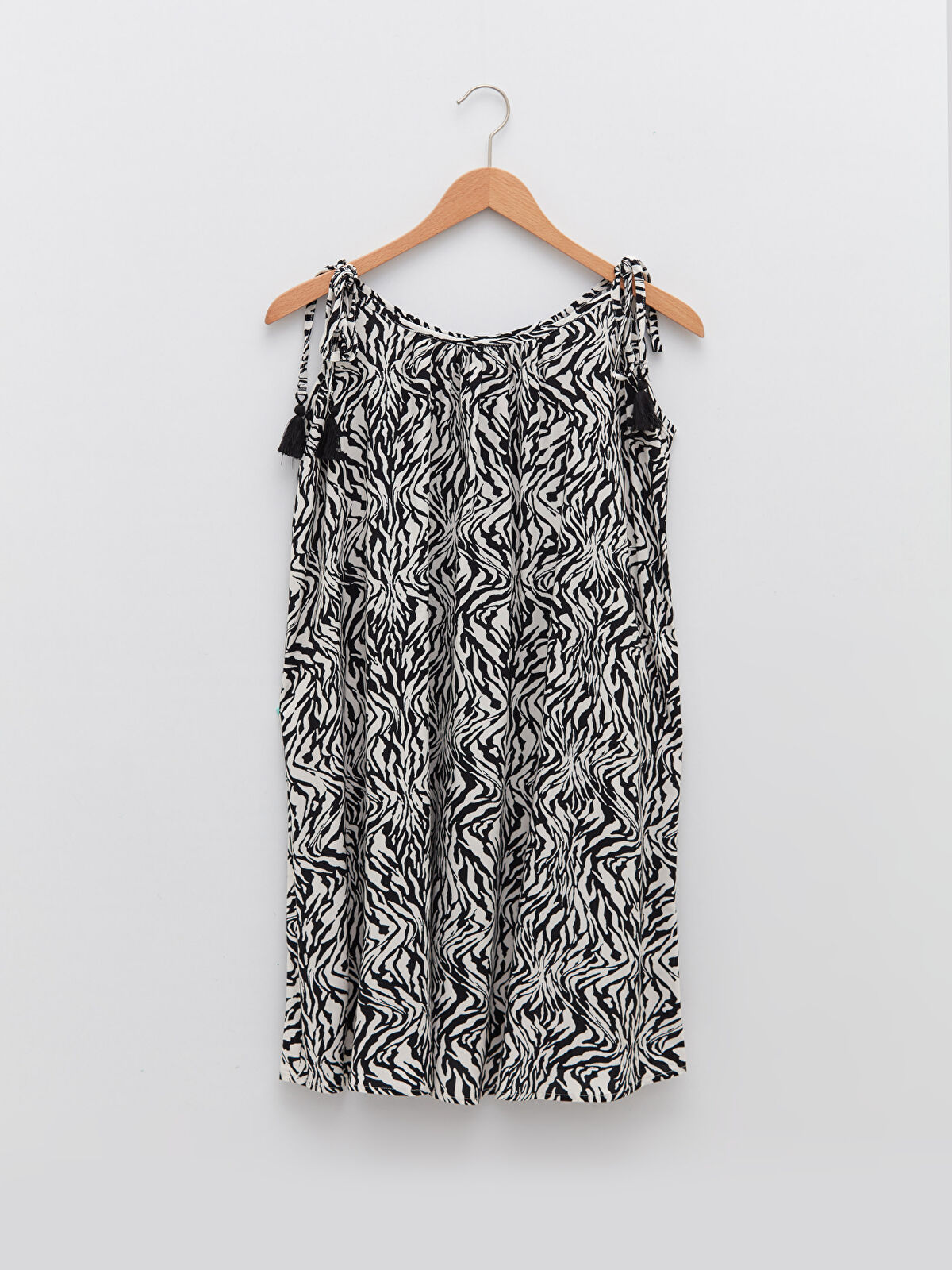 LCW DREAM U Yaka Desenli Askılı Viskon Kadın Plaj Elbisesi