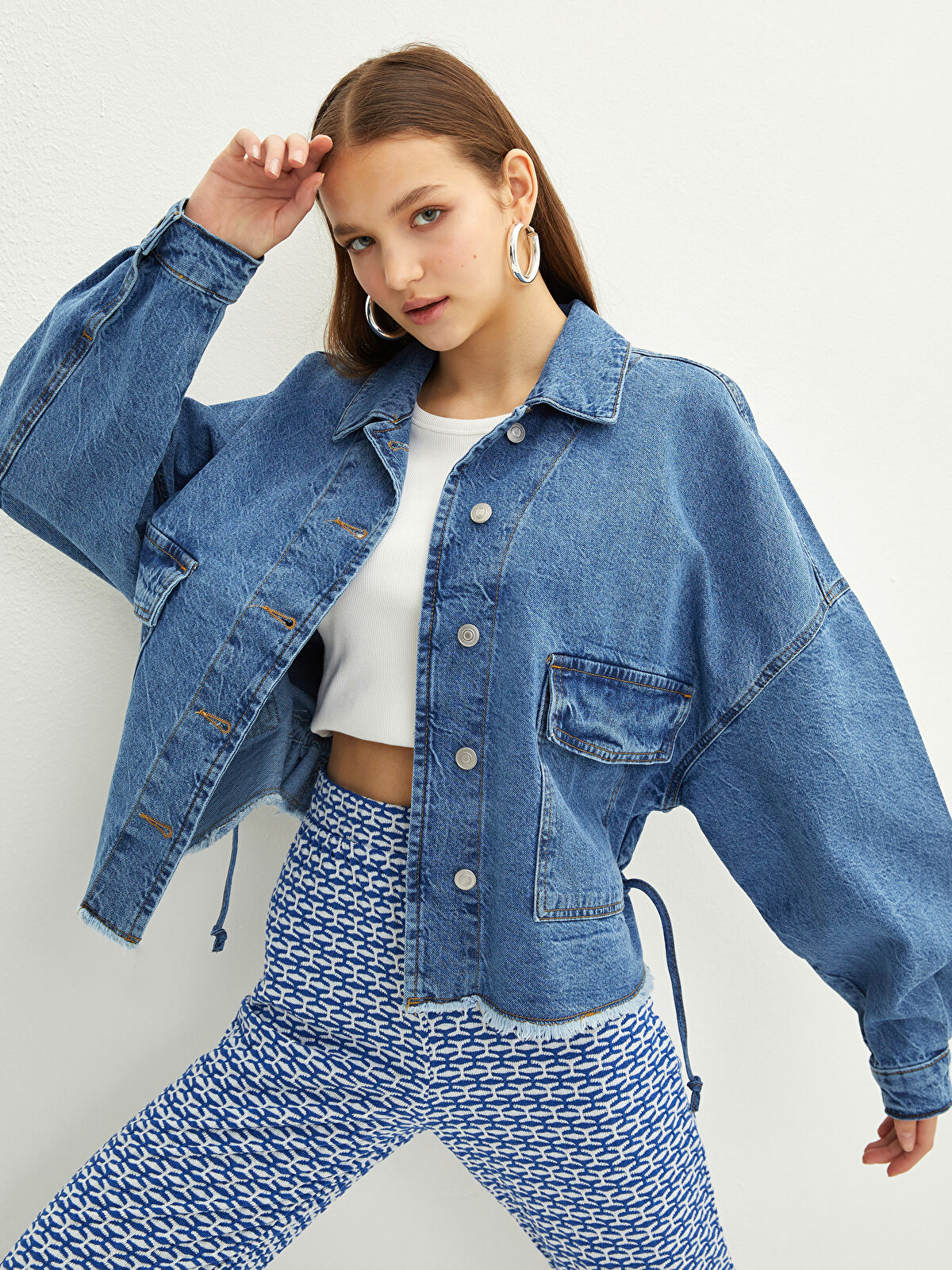 LCW LIMITED Gömlek Yaka Düz Cep Detaylı Rodeo Kadın Jean Ceket