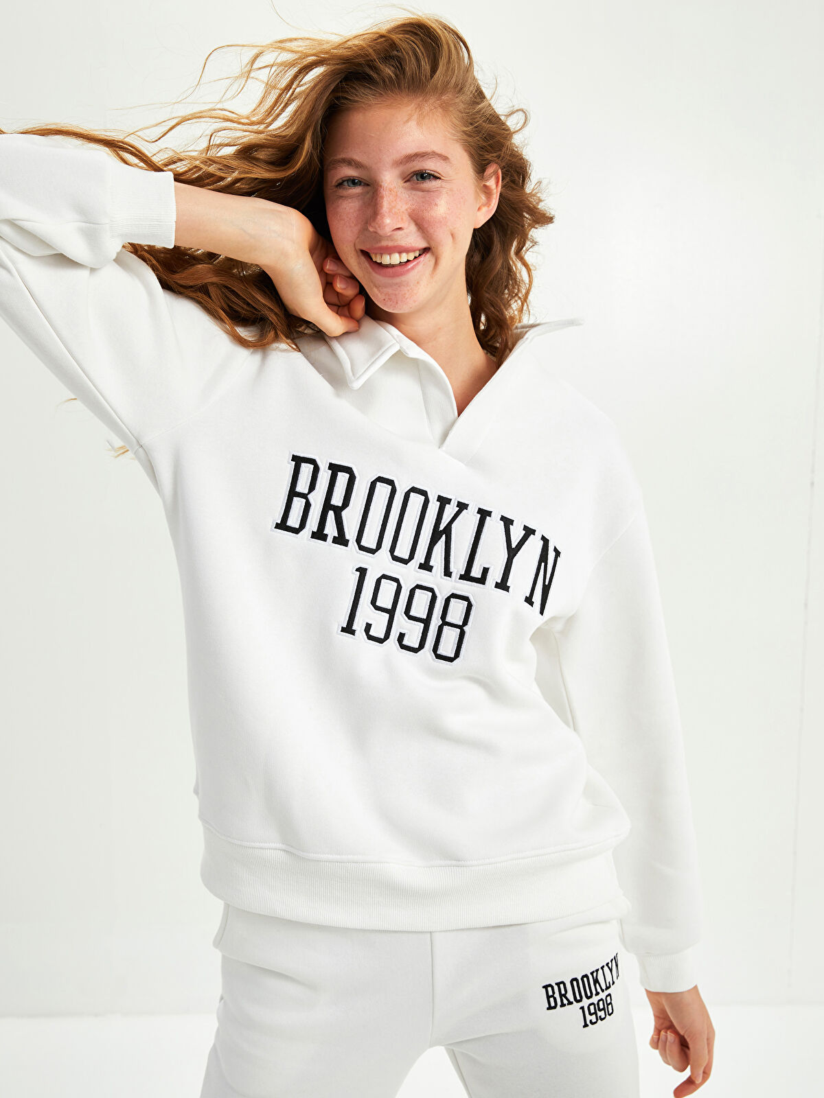 XSIDE Polo Yaka Yazı Baskılı Uzun Kollu Kadın Sweatshirt