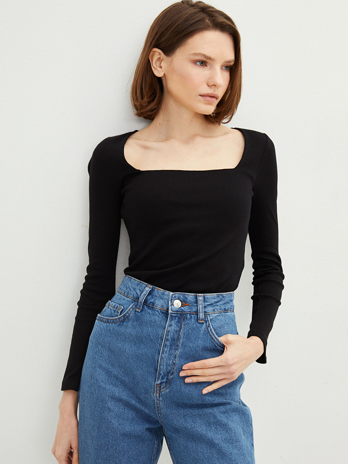 LCW VISION Kare Yaka Düz Uzun Kollu Kadın Tişört