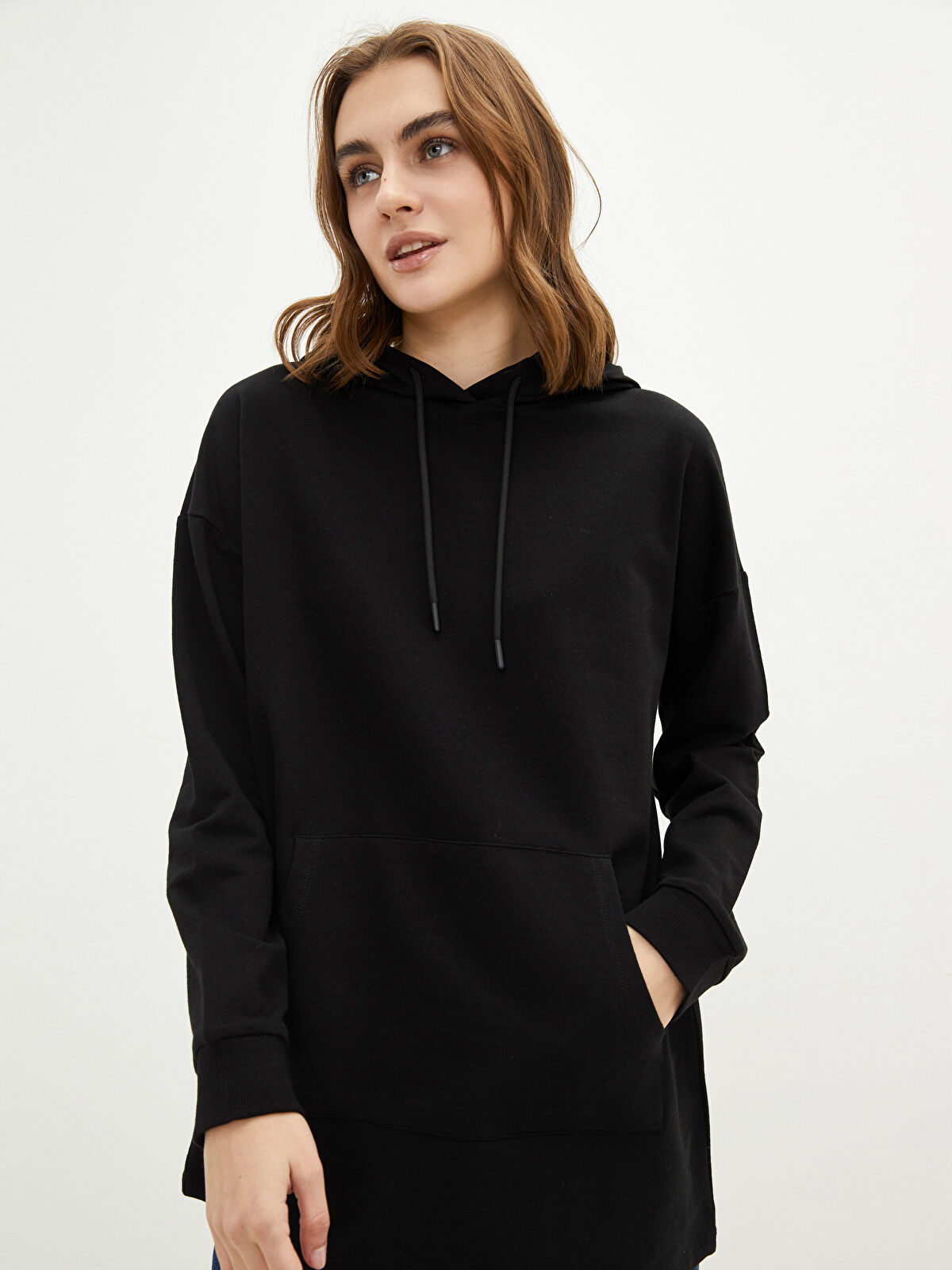 LCW BASIC Kapüşonlu Düz Uzun Kollu Pamuklu Kadın Sweatshirt