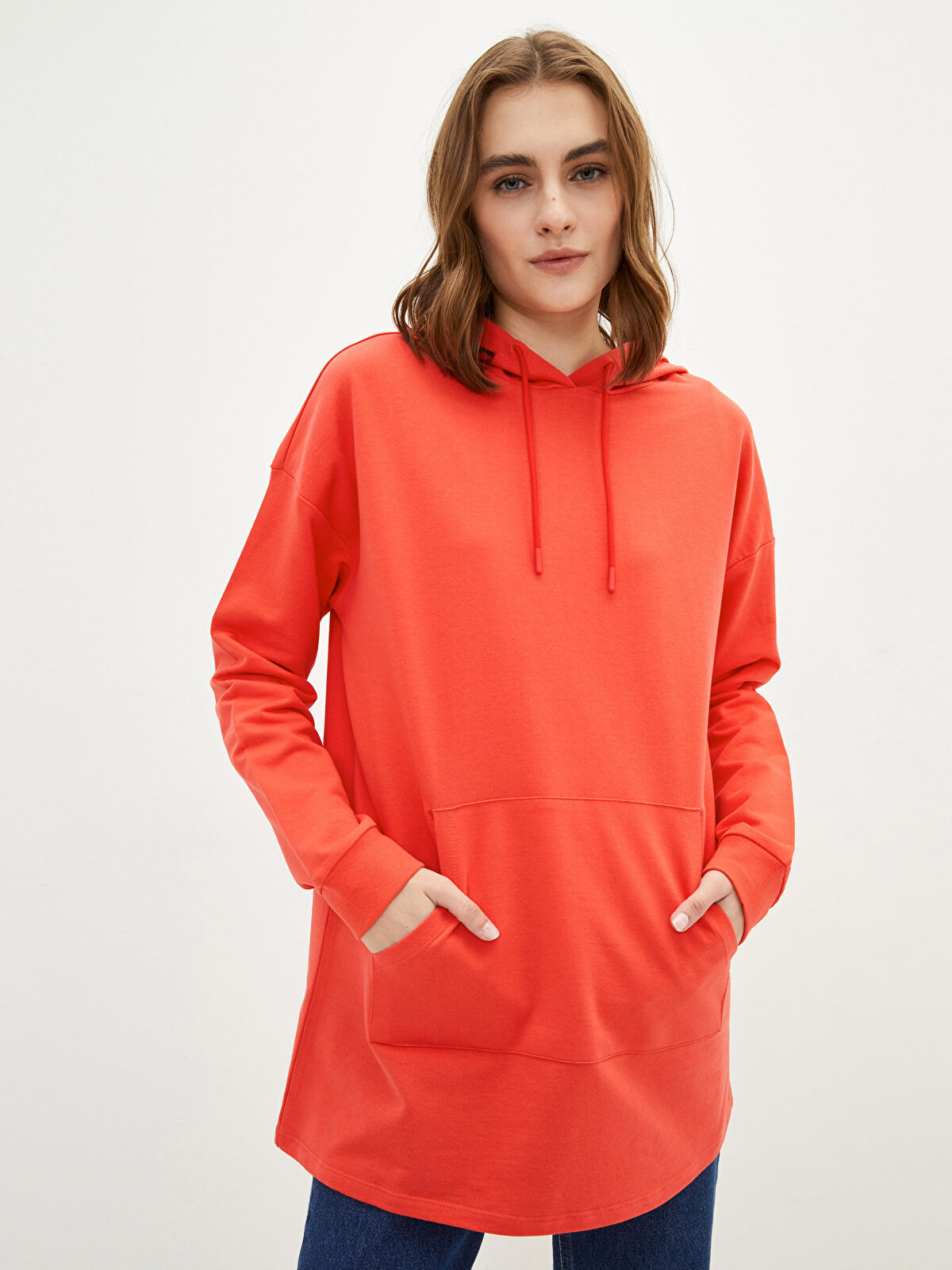 LCW BASIC Kapüşonlu Düz Uzun Kollu Pamuklu Kadın Sweatshirt